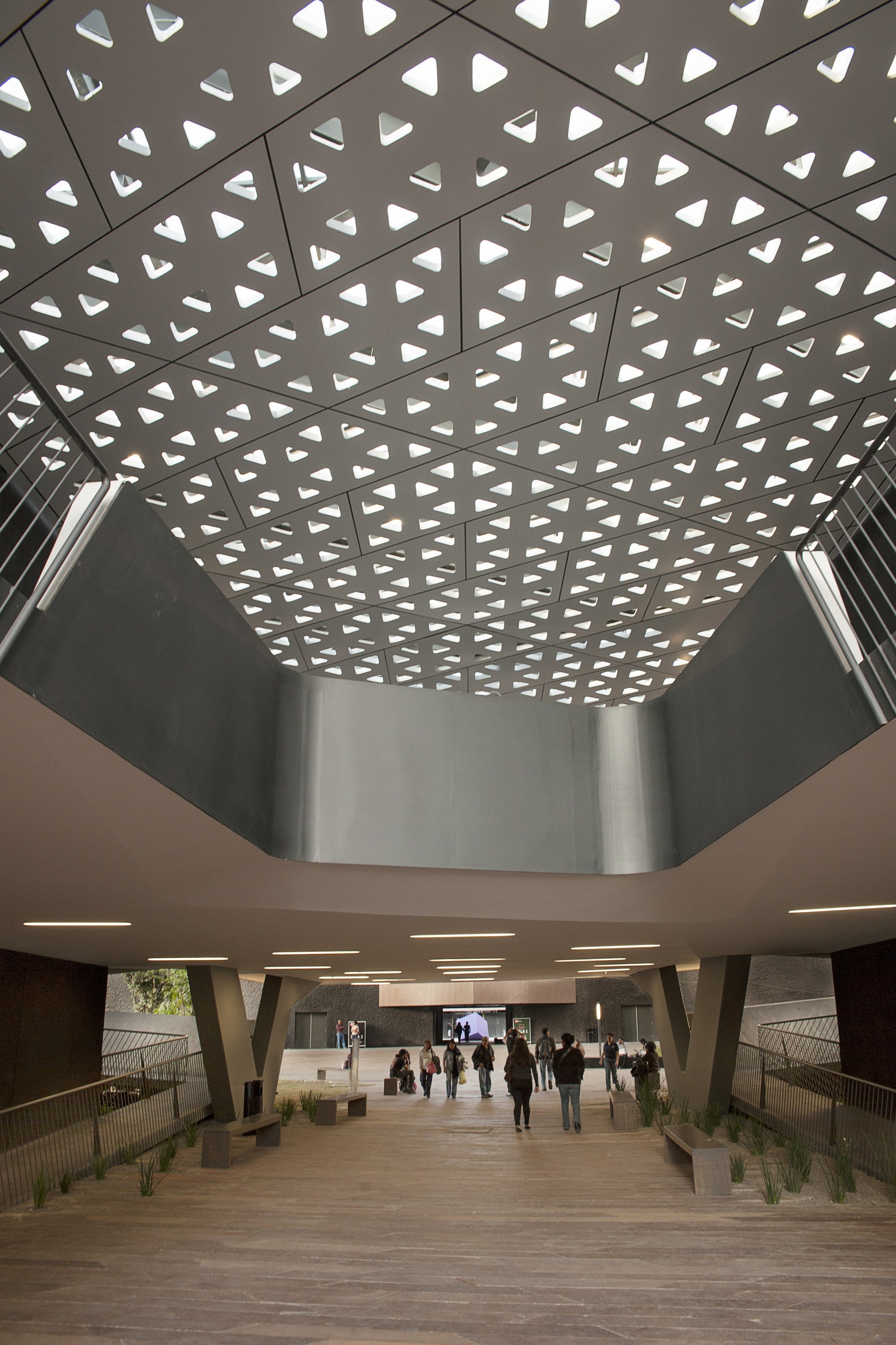 Gallery of Cineteca Nacional Siglo XXI / Rojkind Arquitectos - 11