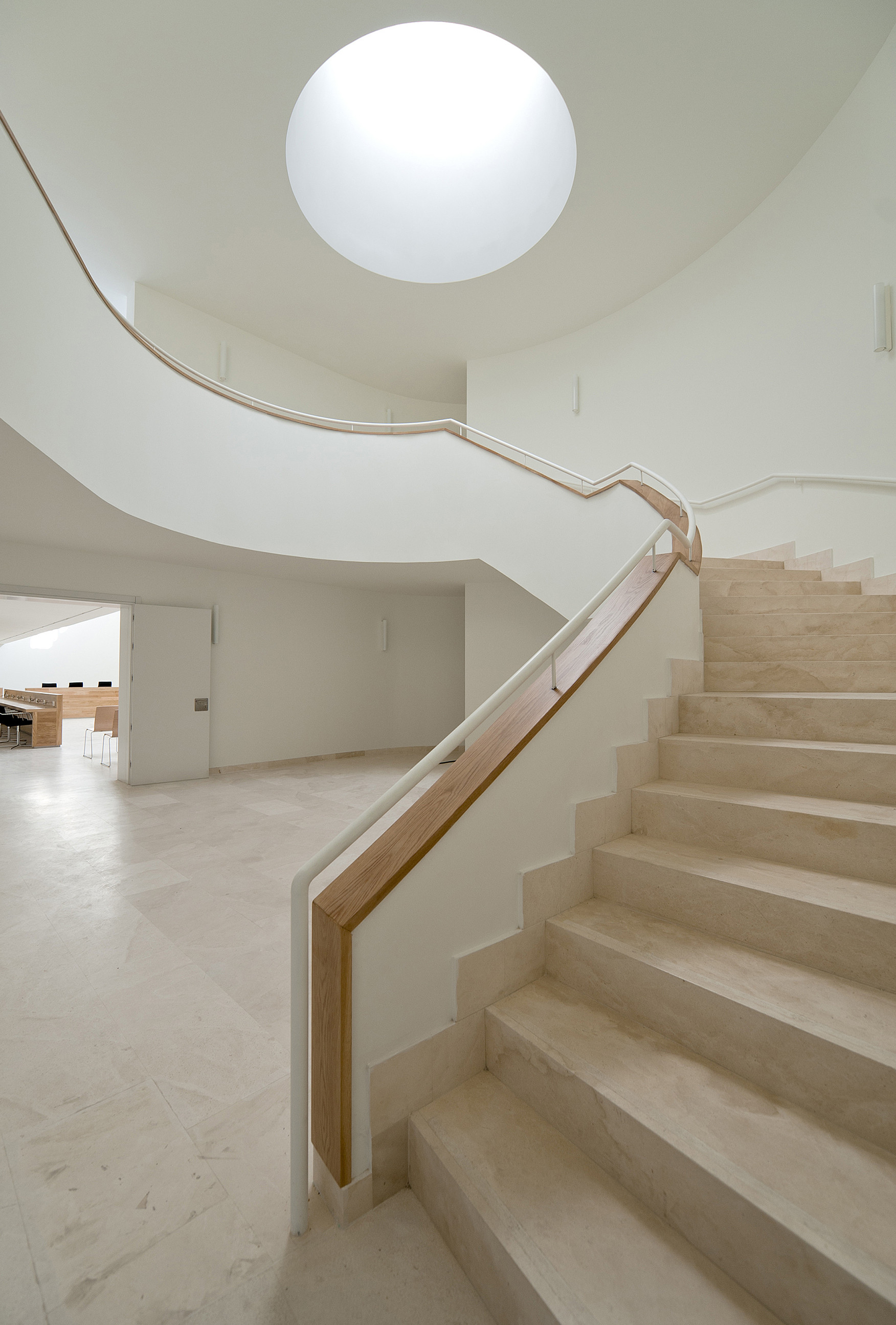 Gallery of Santa Marta de Tormes Town Hall / Sanchez Gil Arquitectos - 4