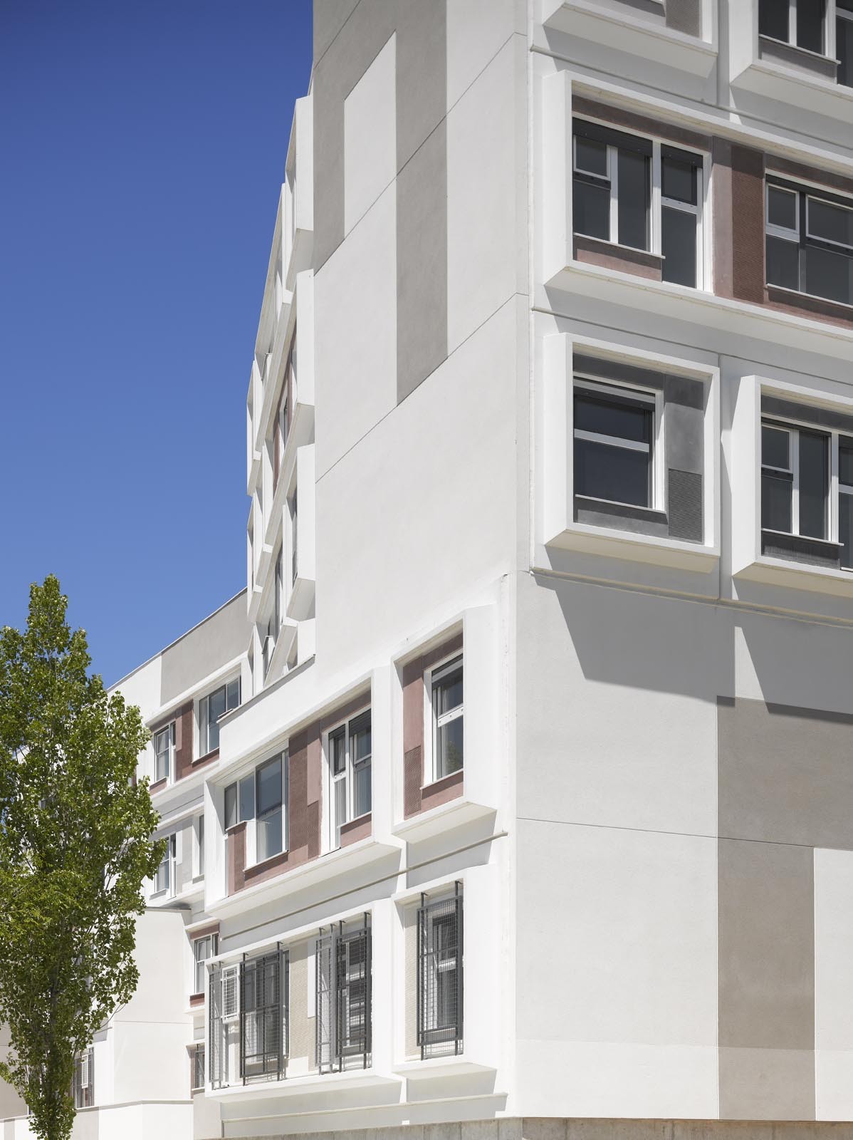 Gallery of Barajas Social Housing Blocks / EMBT - 9