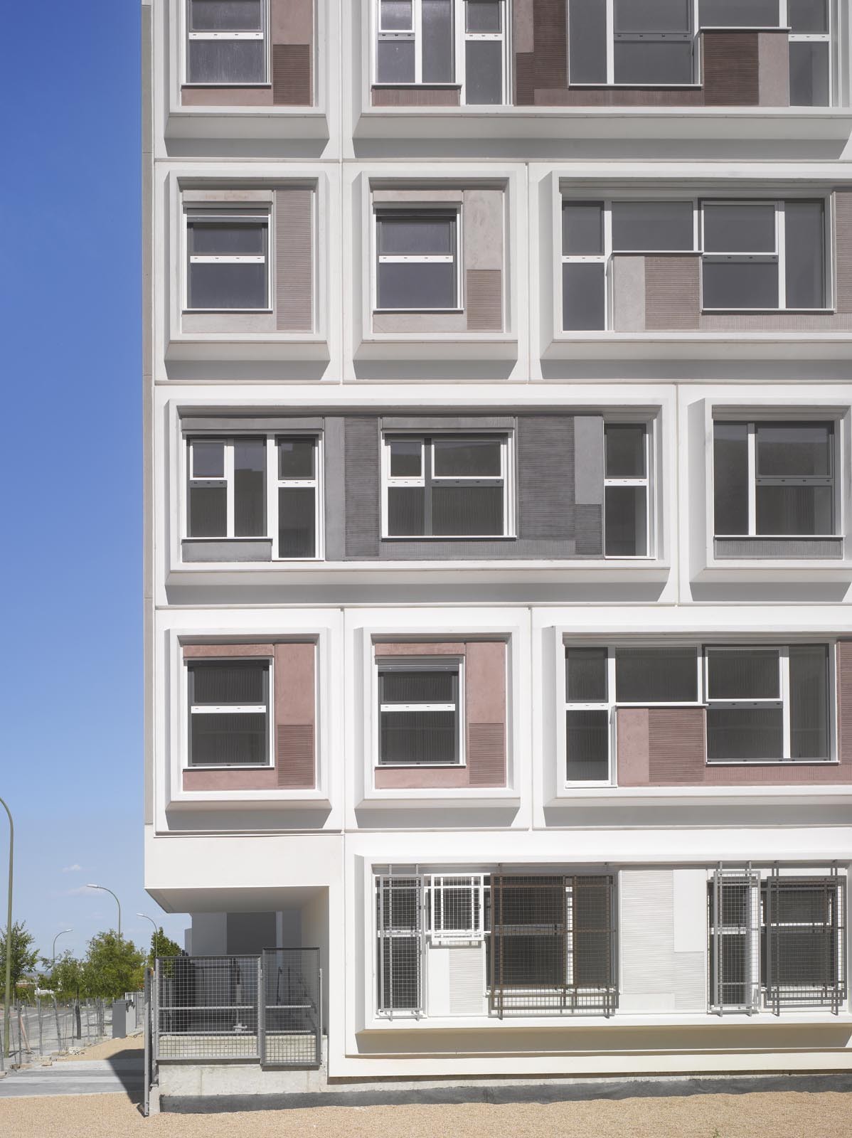 Gallery of Barajas Social Housing Blocks / EMBT - 12