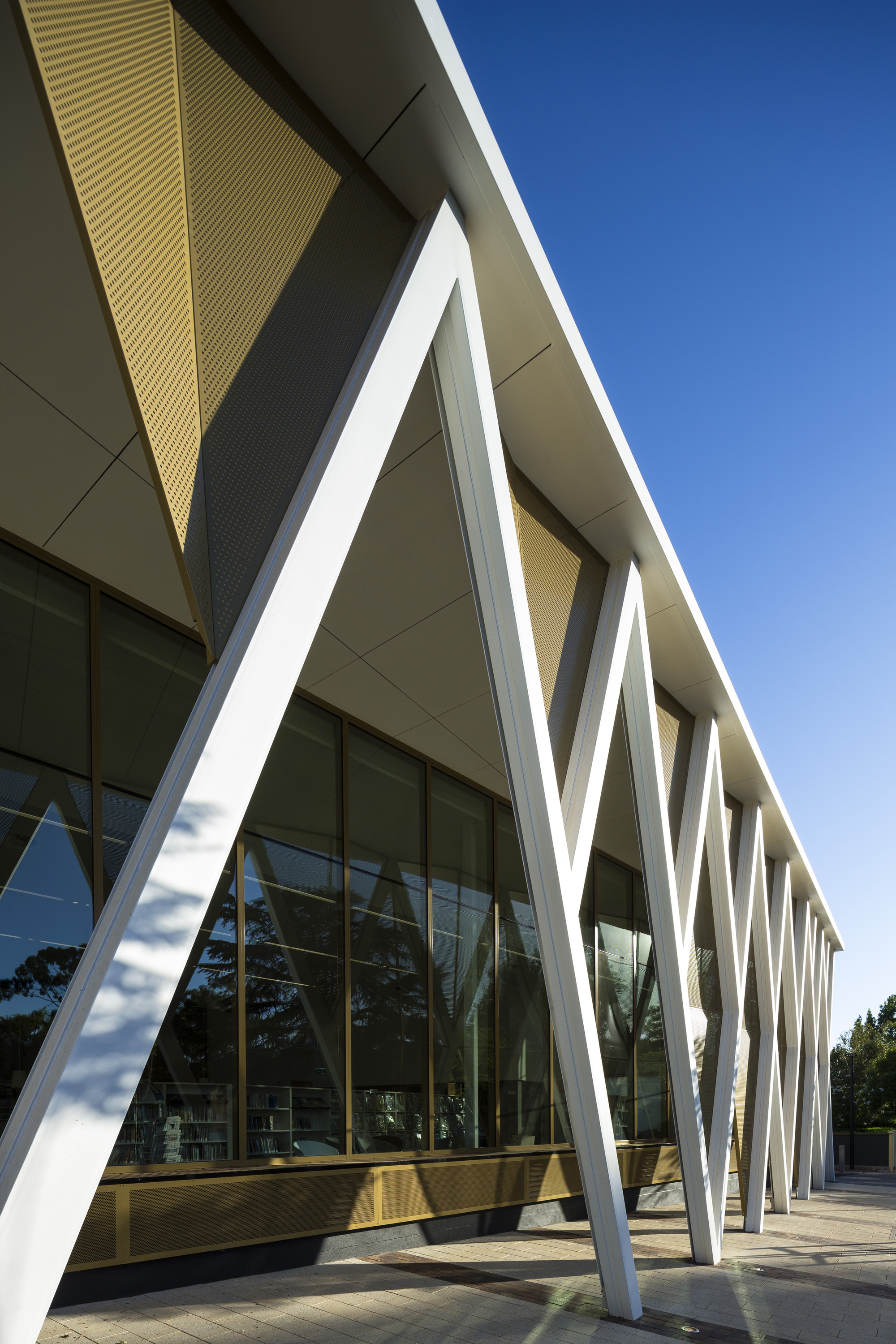 Gallery of Walkerville Civic & Community Centre / JPE Design Studio - 12