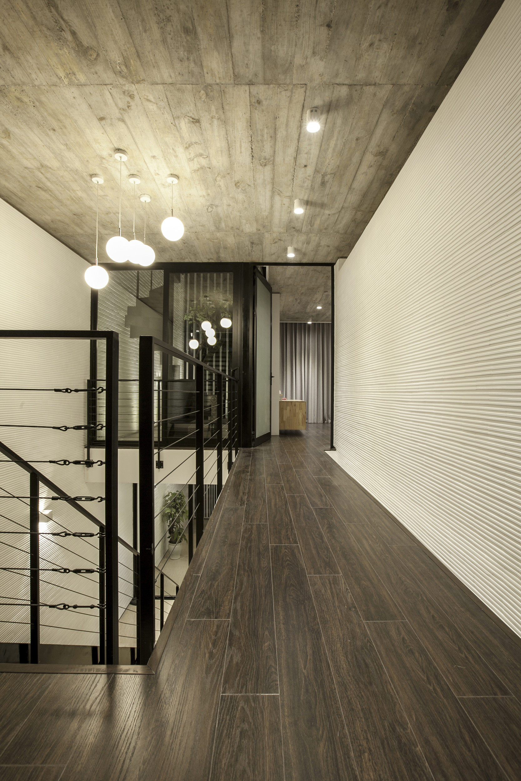 Gallery of 7x18 House / AHL architects associates - 38