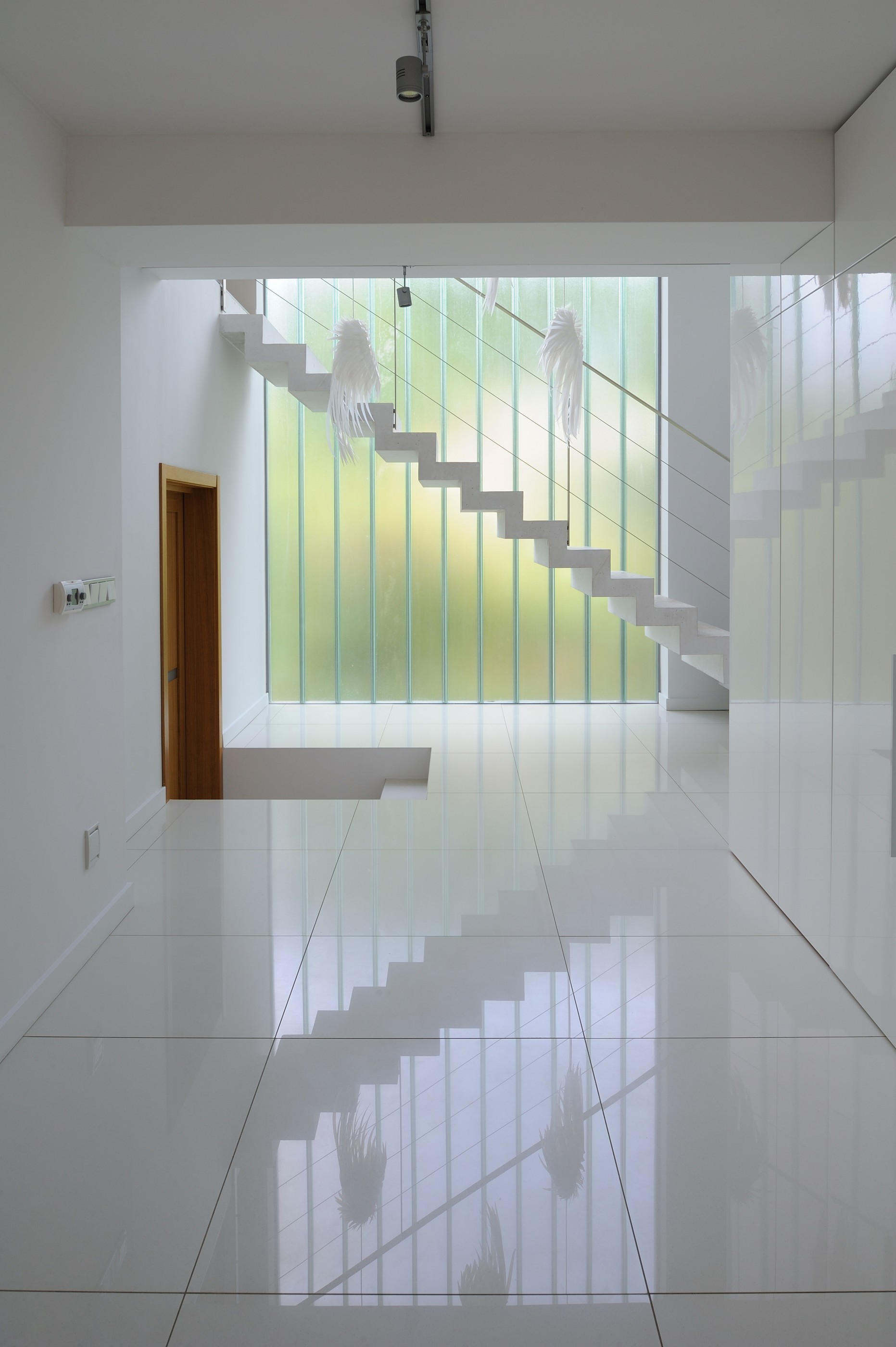 Gallery of Black Cube House / KameleonLab - 7