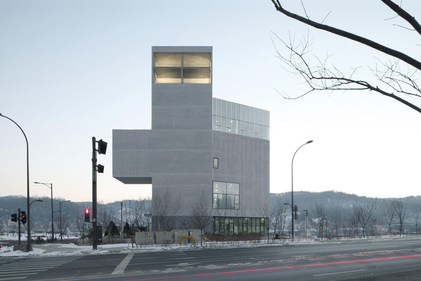 Gallery of RW Concrete Church / NAMELESS Architecture - 7