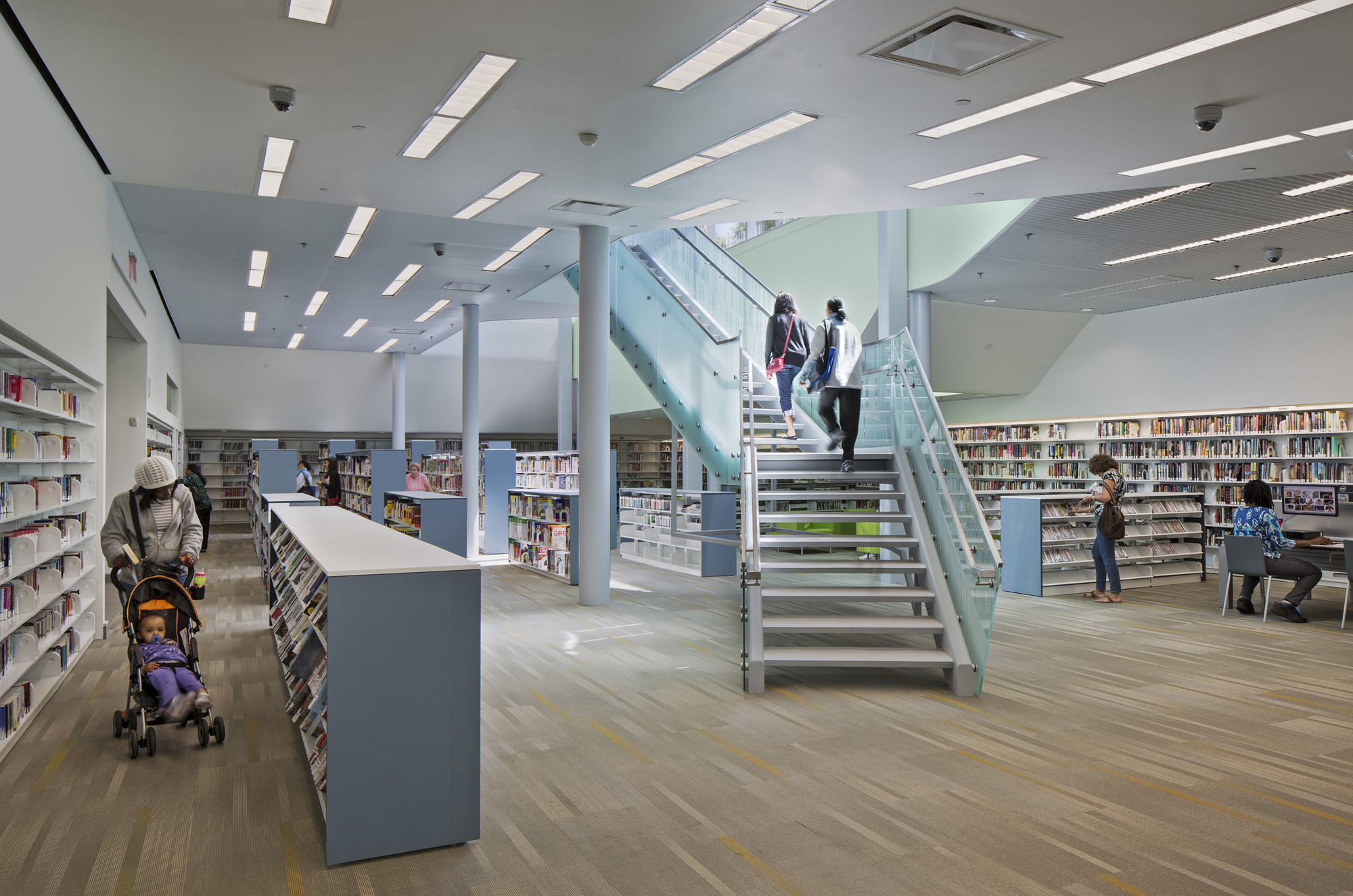 Gallery of Glen Oaks Branch Library / Marble Fairbanks - 3
