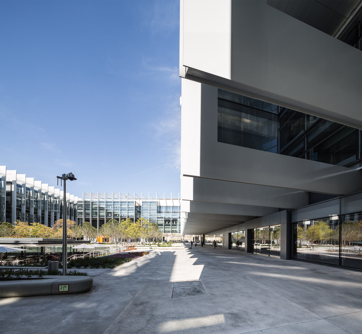 Gallery of Campus Repsol / Rafael de La-Hoz - 9