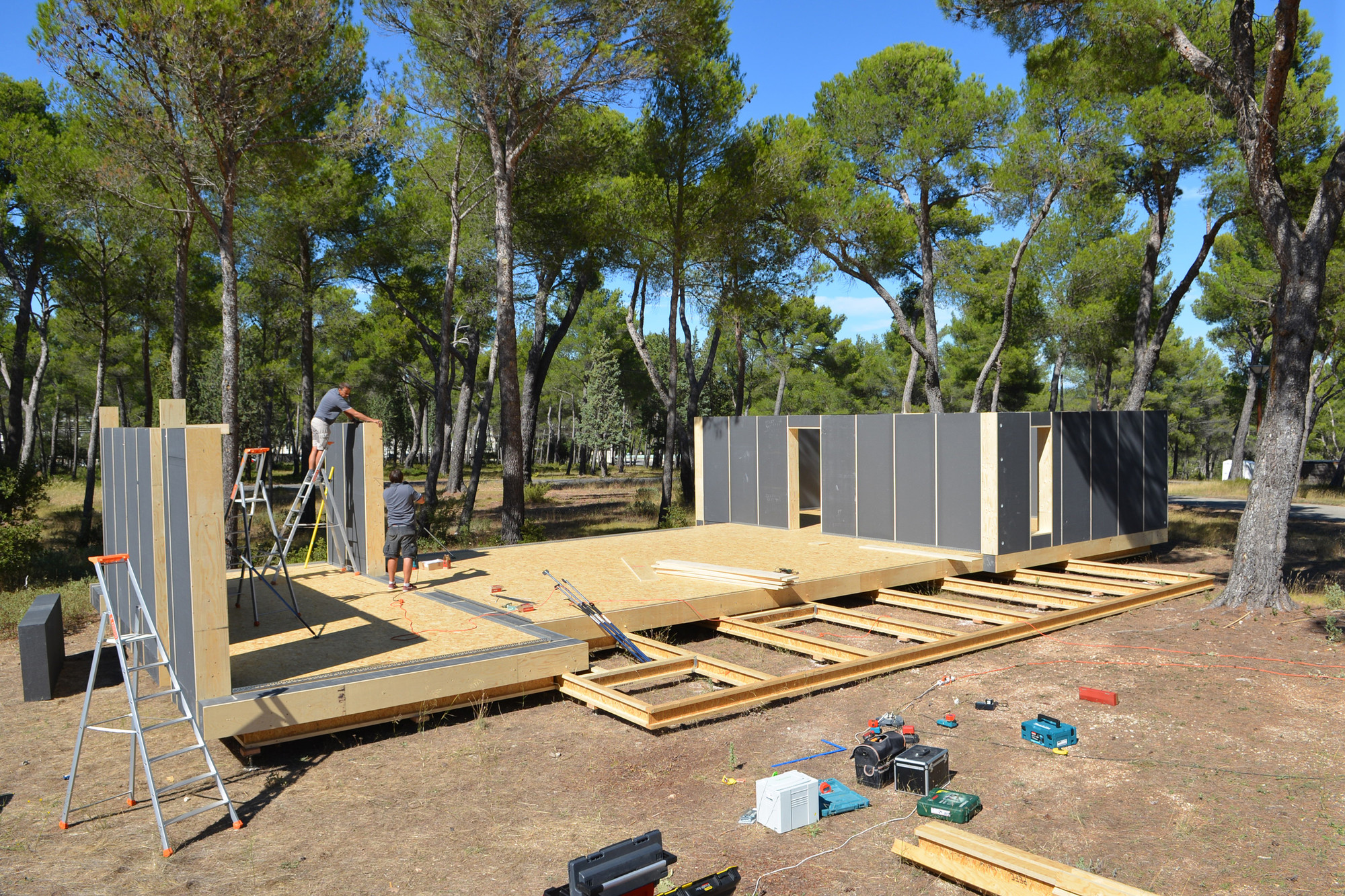 Gallery of Pop-Up House / Multipod Studio - 10