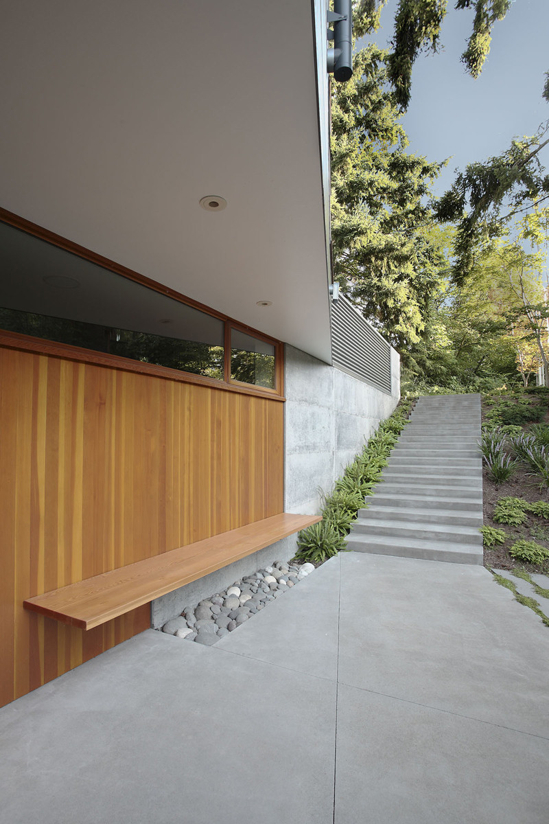 Gallery of Main Street House / SHED Architecture & Design - 2