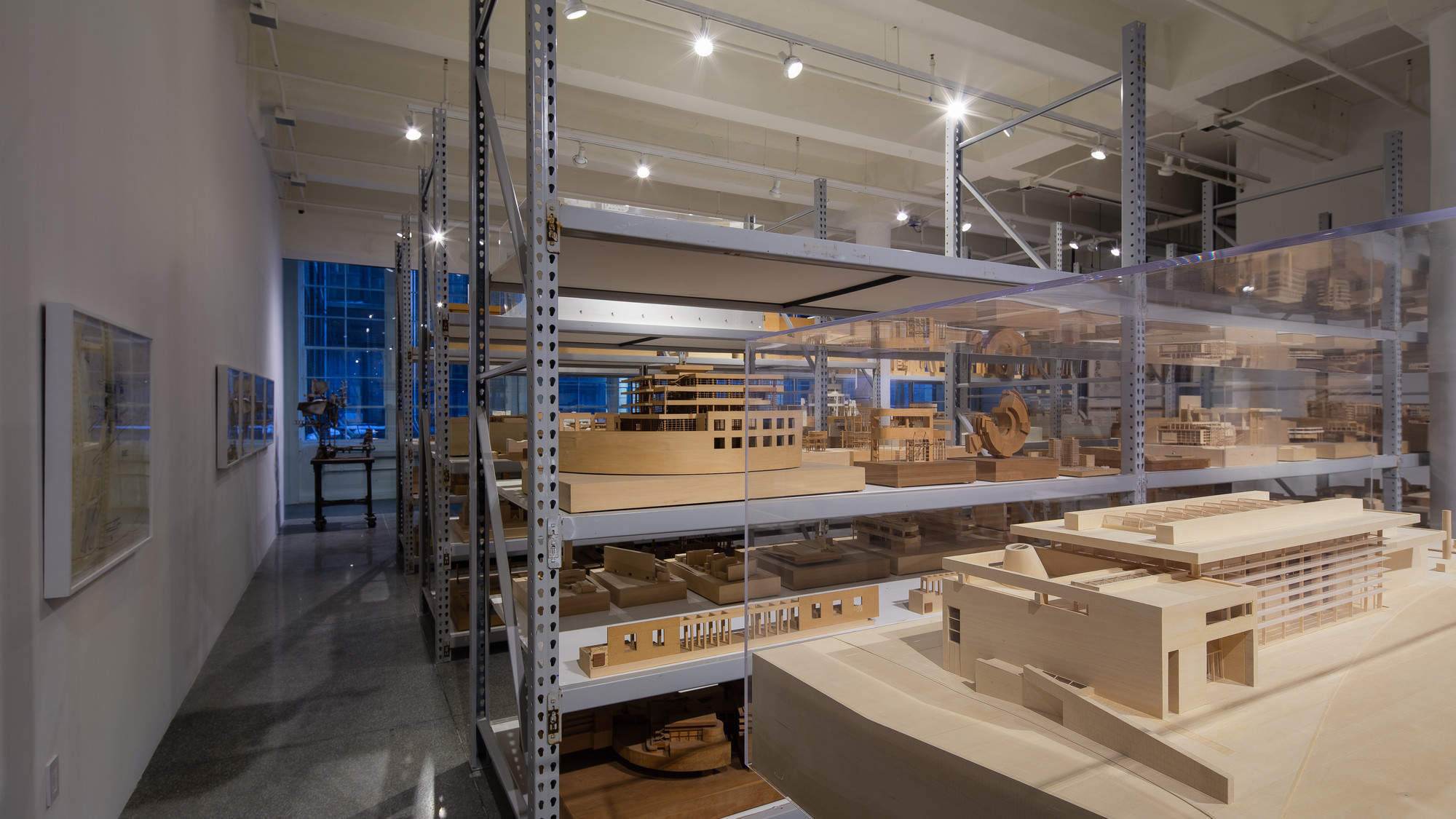 Gallery of Richard Meier Model Museum Opens at Mana Contemporary - 12