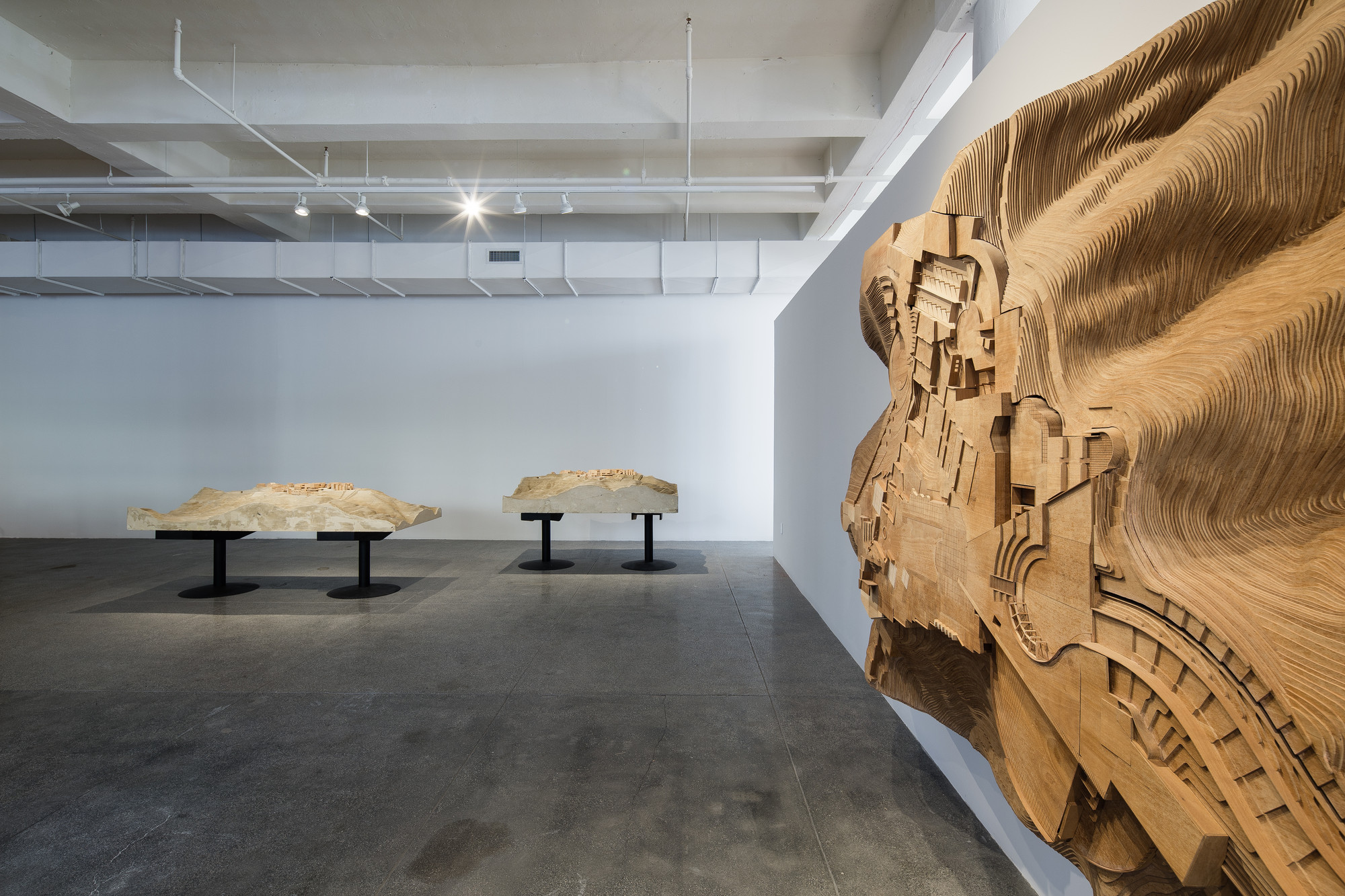 Gallery of Richard Meier Model Museum Opens at Mana Contemporary - 13