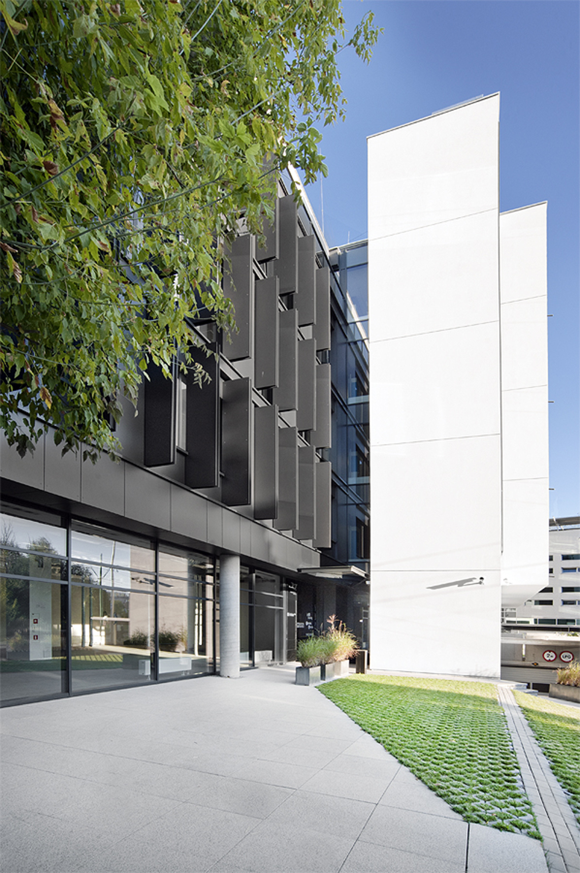 Gallery of Jet Office / Pracownia Architektonicza Insomina - 3
