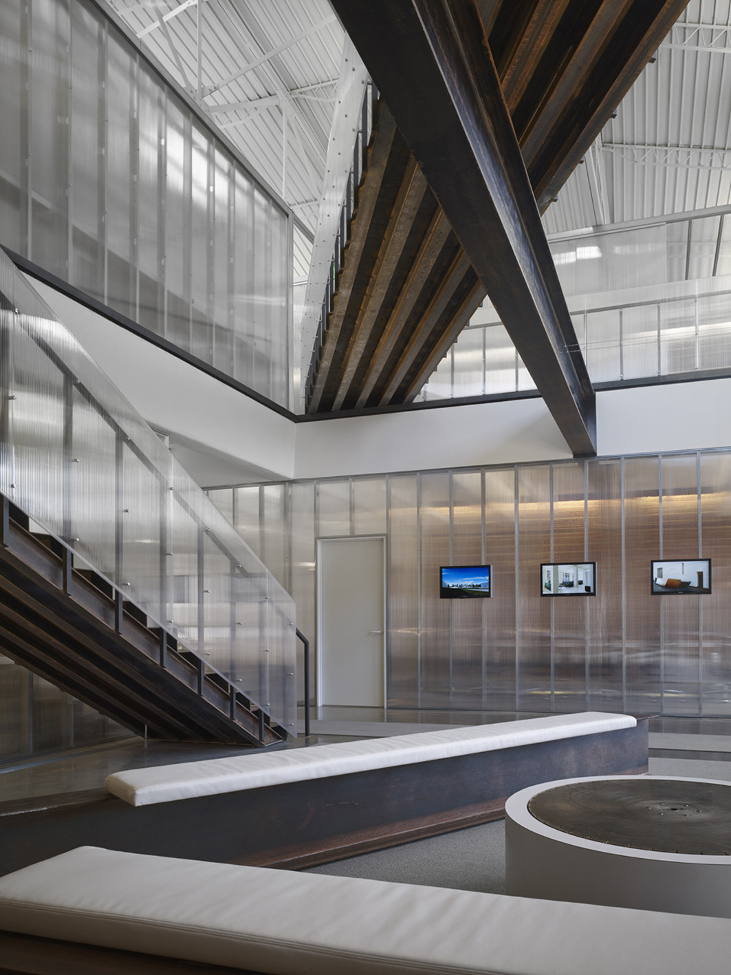 Gallery of Lingo Construction Services / Elliott + Associates ...