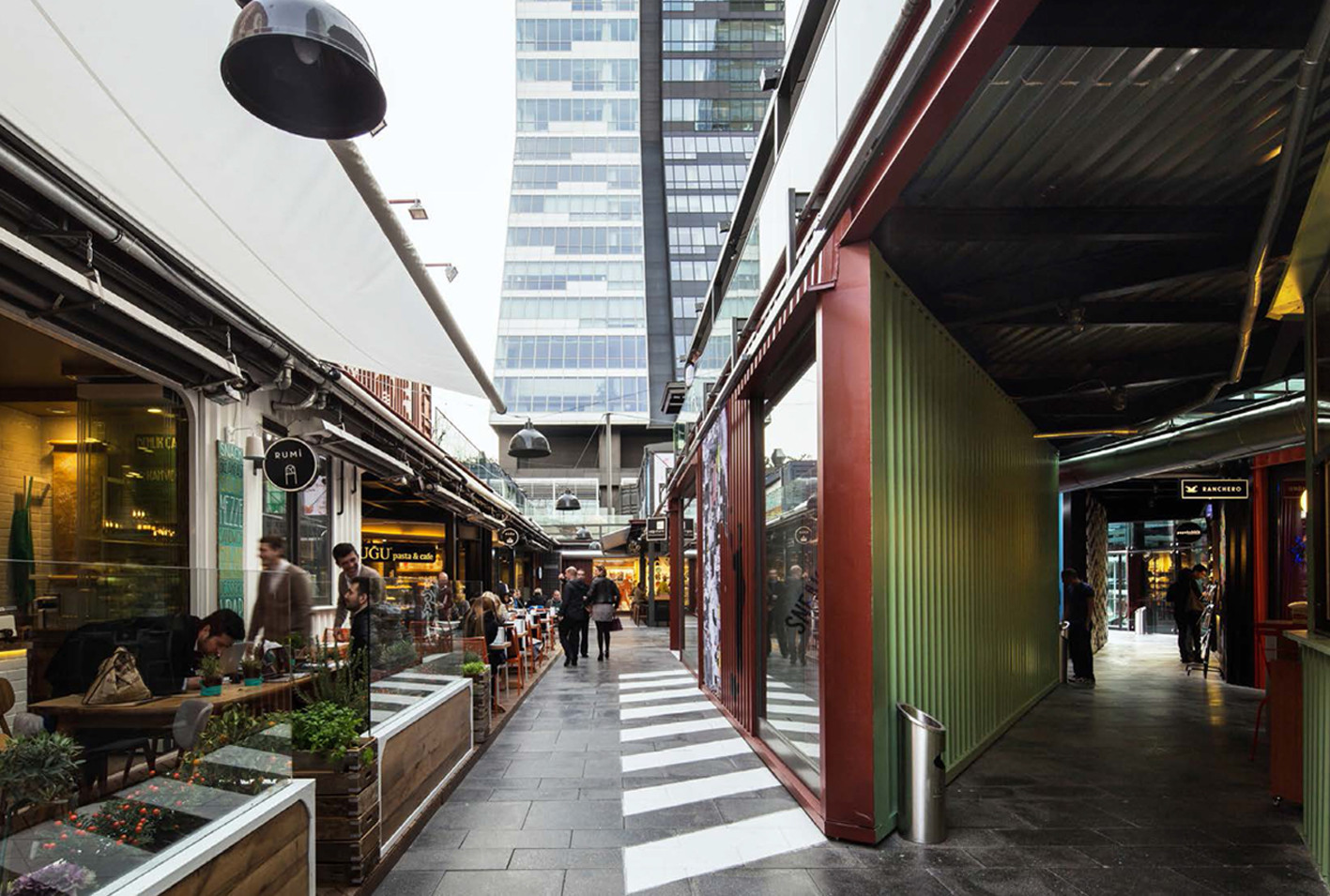 Gallery of Trump Cadde / GAD Architecture - 34