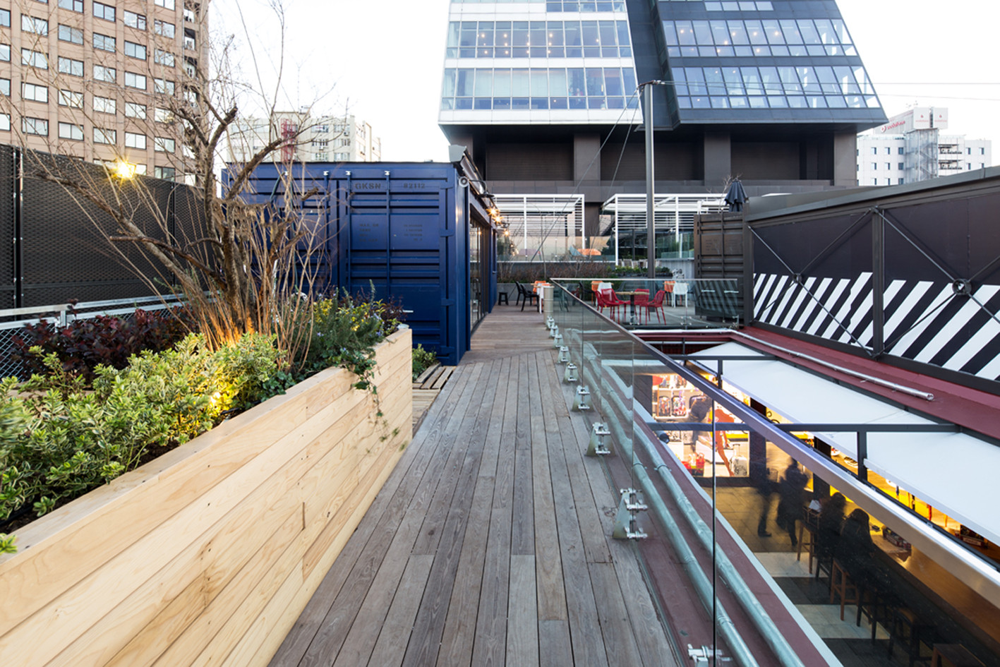 Gallery of Trump Cadde / GAD Architecture - 17