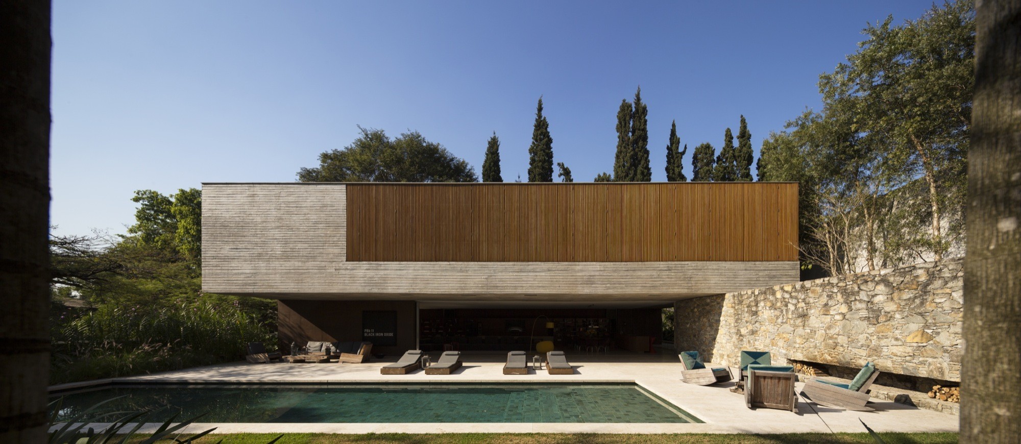 Gallery of Ipes House / Studio MK27 - Marcio Kogan + Lair Reis - 29