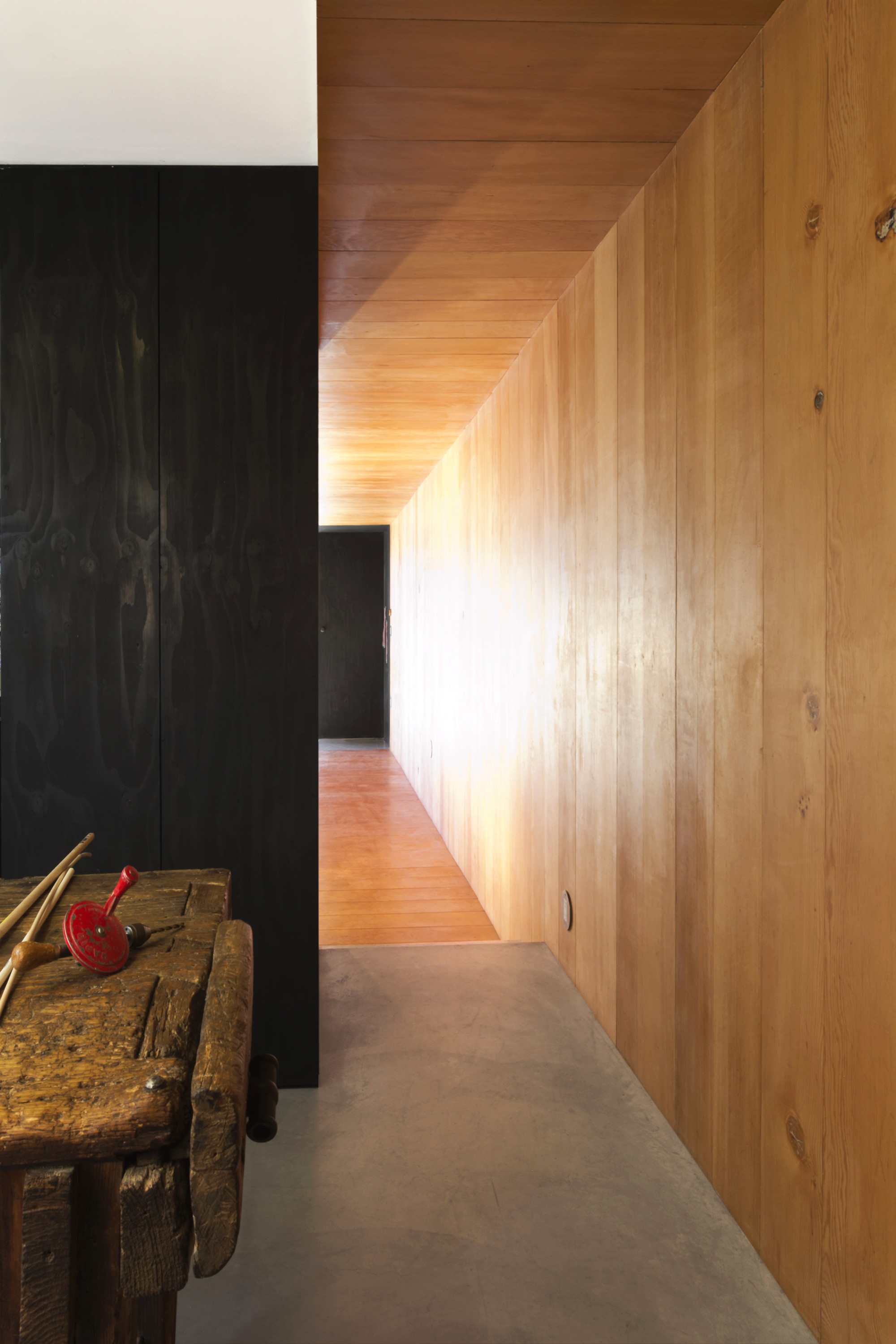 Gallery of S&S Studio / Scott and Scott Architects - 5