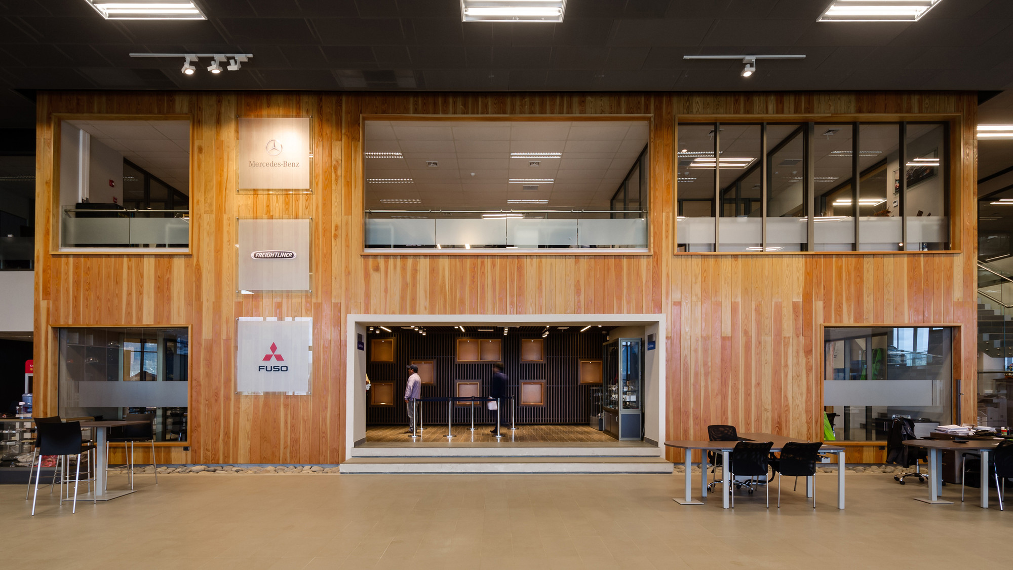 Galeria de Kaufmann Temuco / B Schneider Arquitectos e Ingenieros - 7