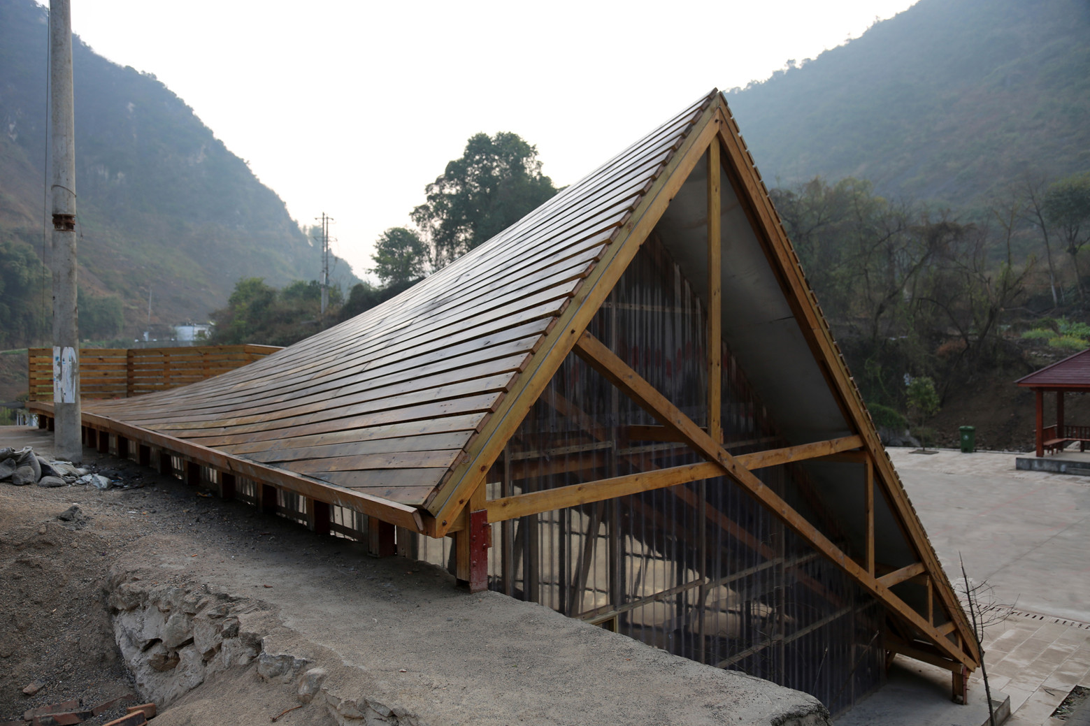 Structure village