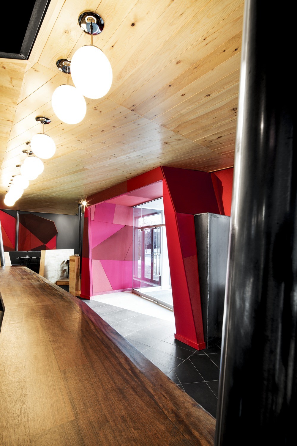 Gallery of Chez Carl / Jean De Lessard - 3