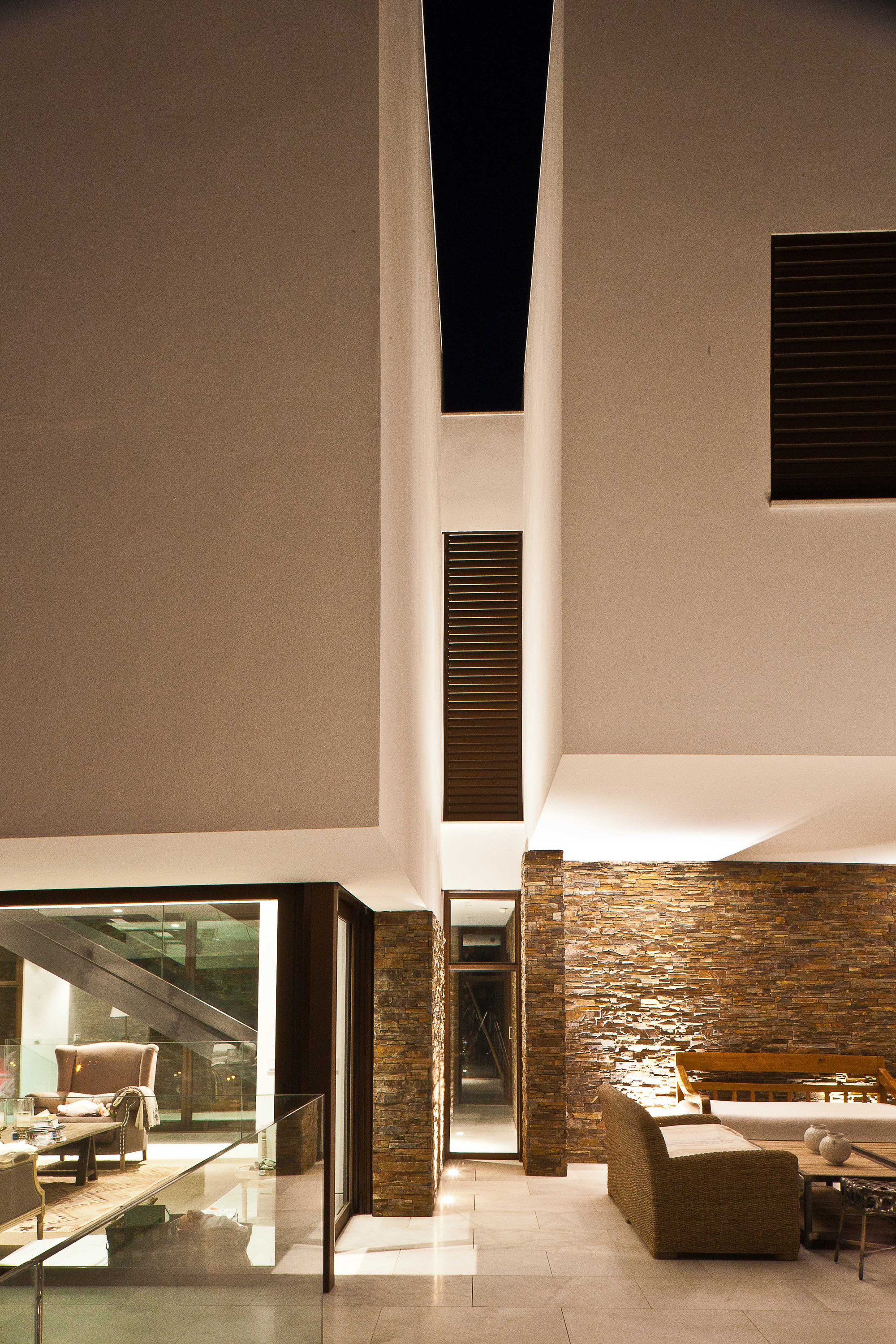 Gallery of AP House / MVN Arquitectos - 19