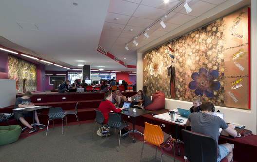 Griffith University G11 Library / ThomsonAdsett | ArchDaily