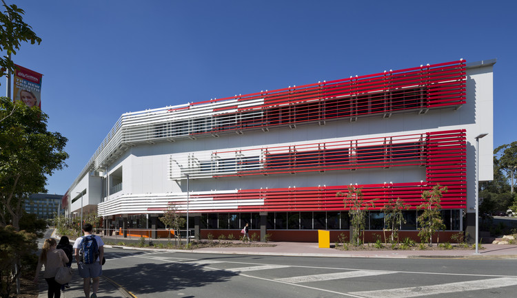 Griffith University G11 Library / ThomsonAdsett | ArchDaily