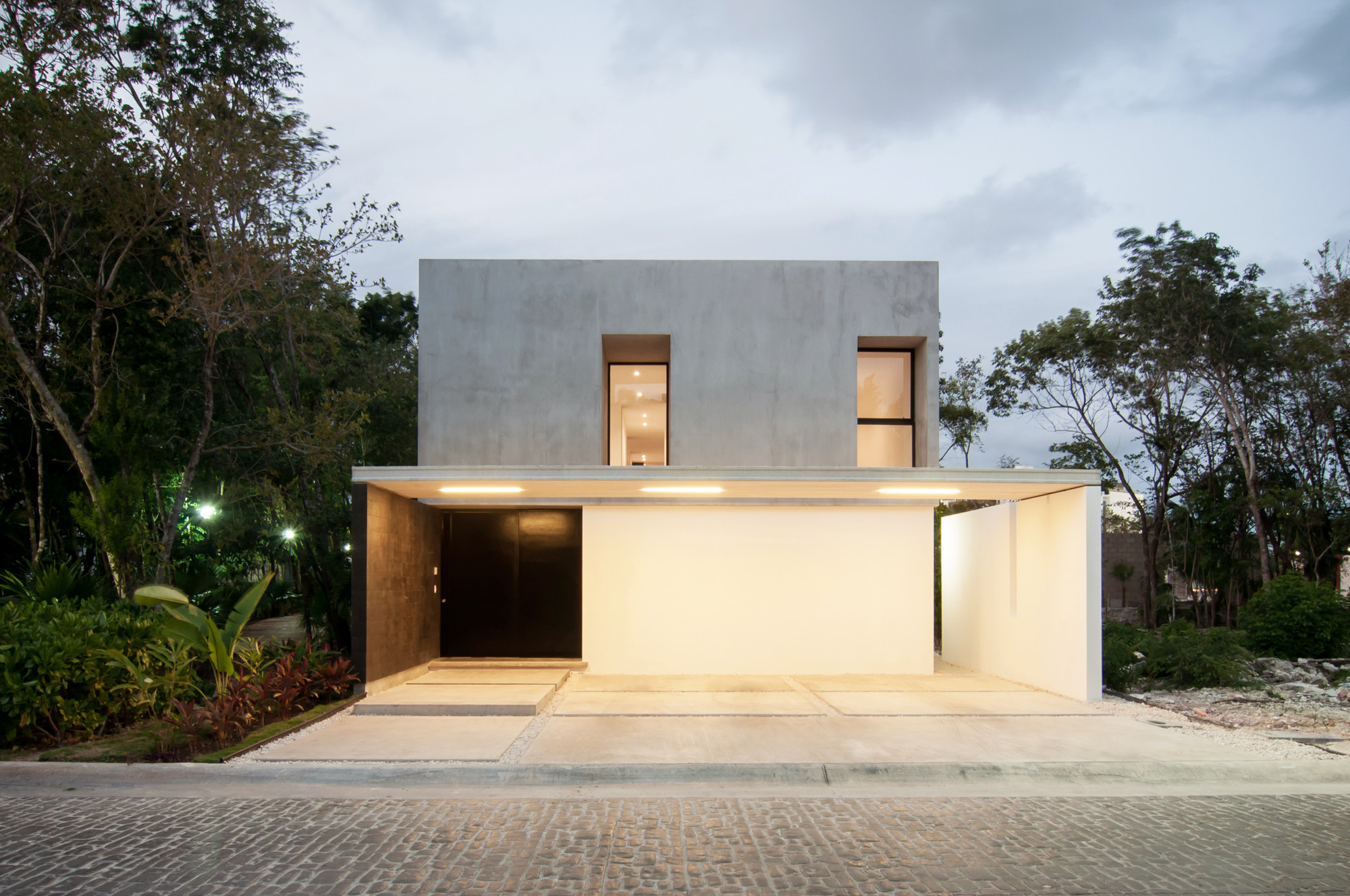Gallery of Garcias House / Warm Architects - 27