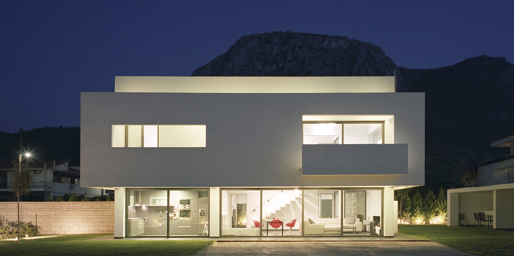 Gallery of Residence in Ancient Korinthos / Spiros Papadopoulos Studio - 19