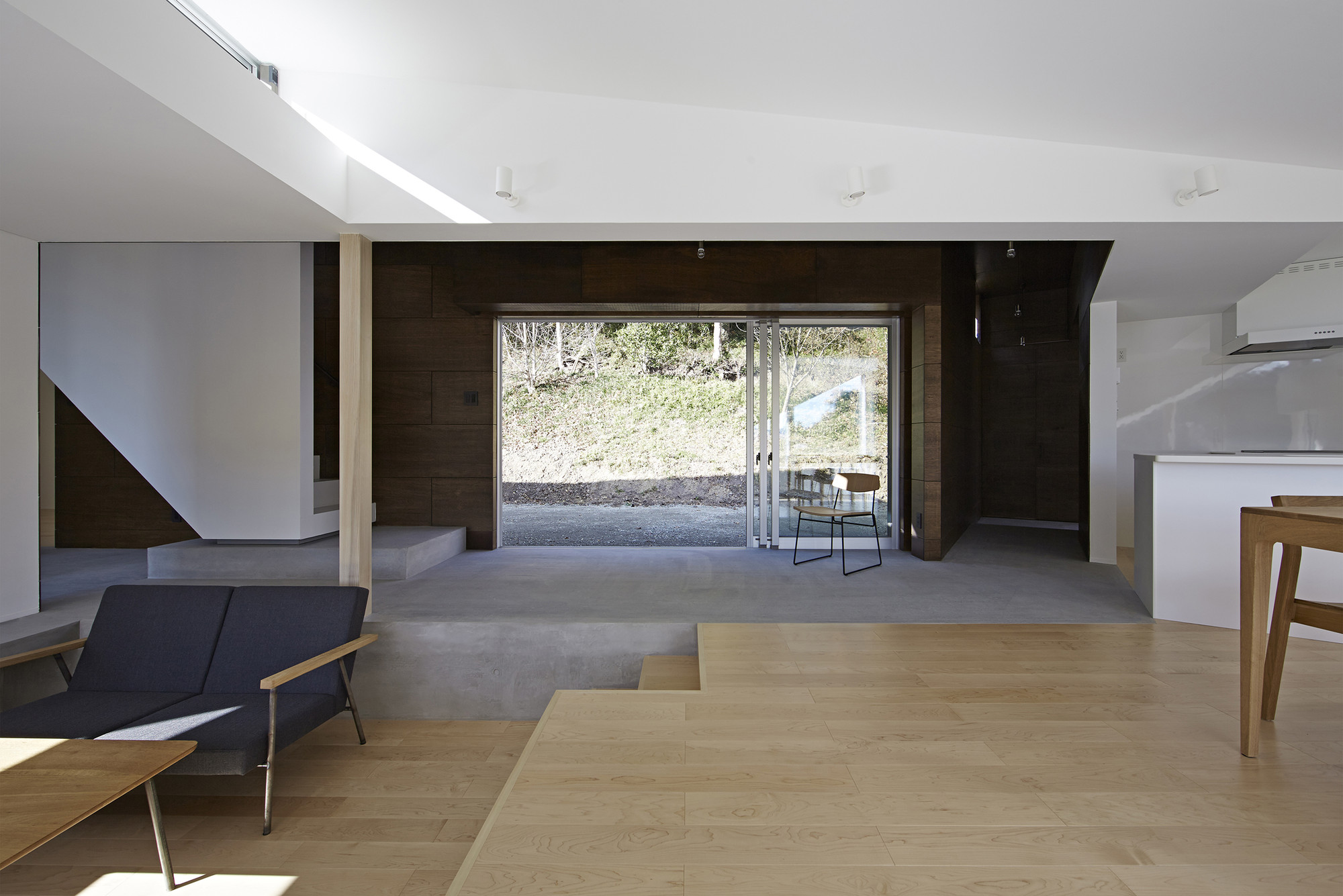 Gallery of E House / Hannat Architects - 7