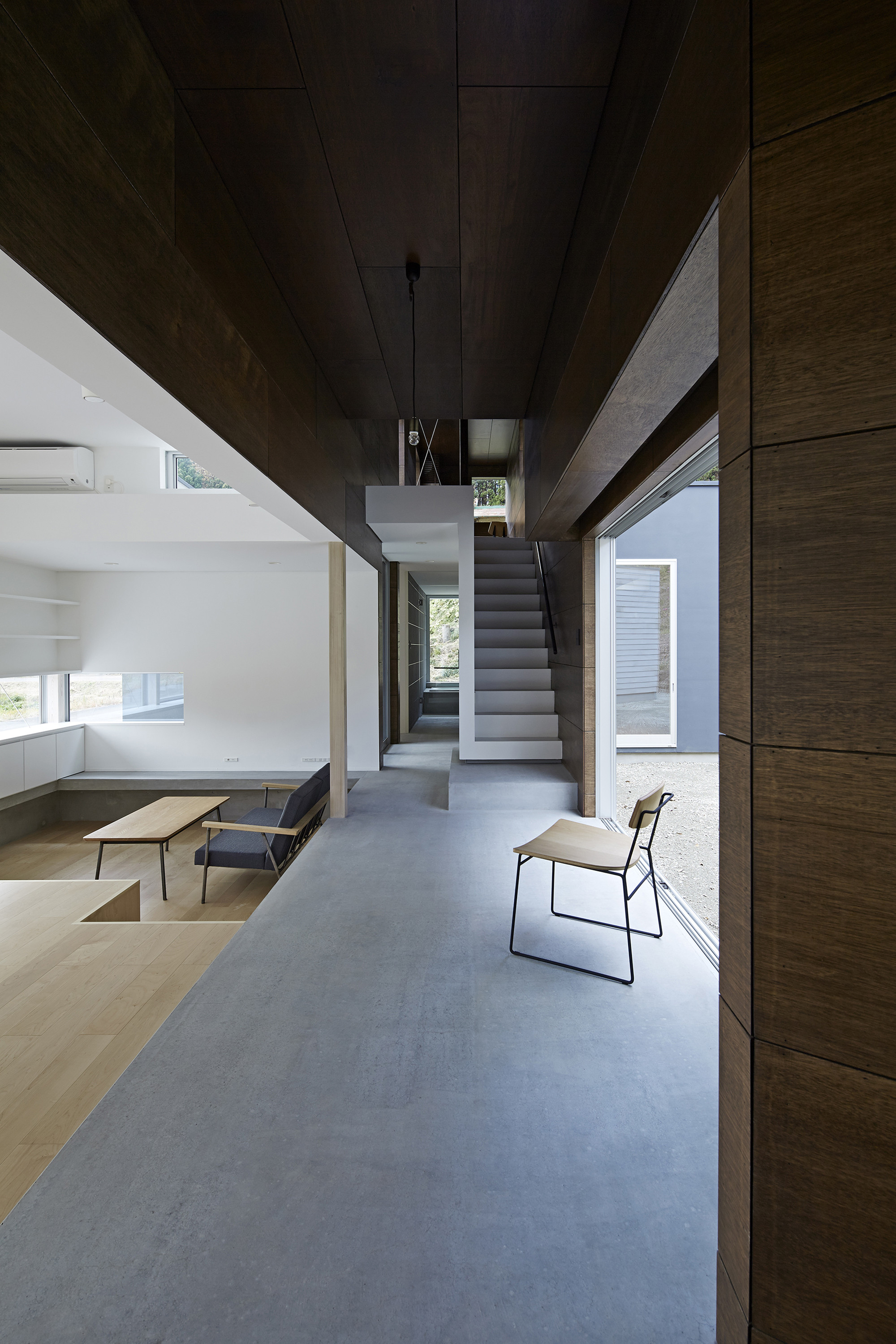 Gallery of E House / Hannat Architects - 13