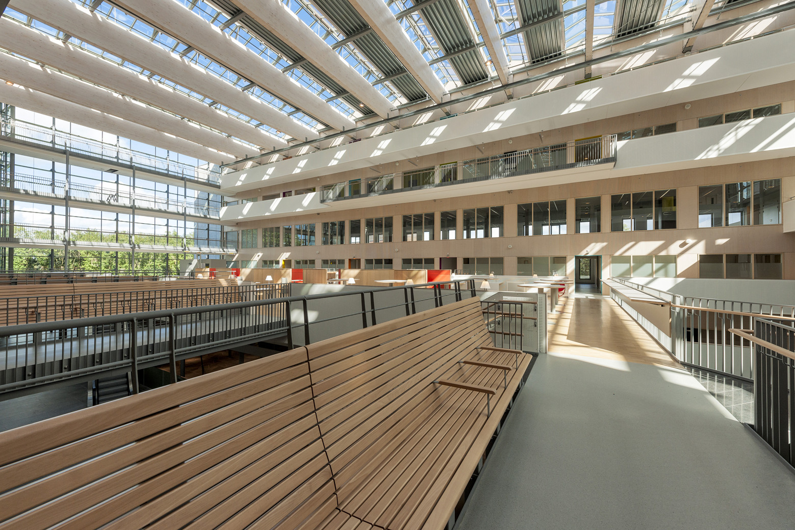 Gallery of Meander Medical Center / atelierpro - 3