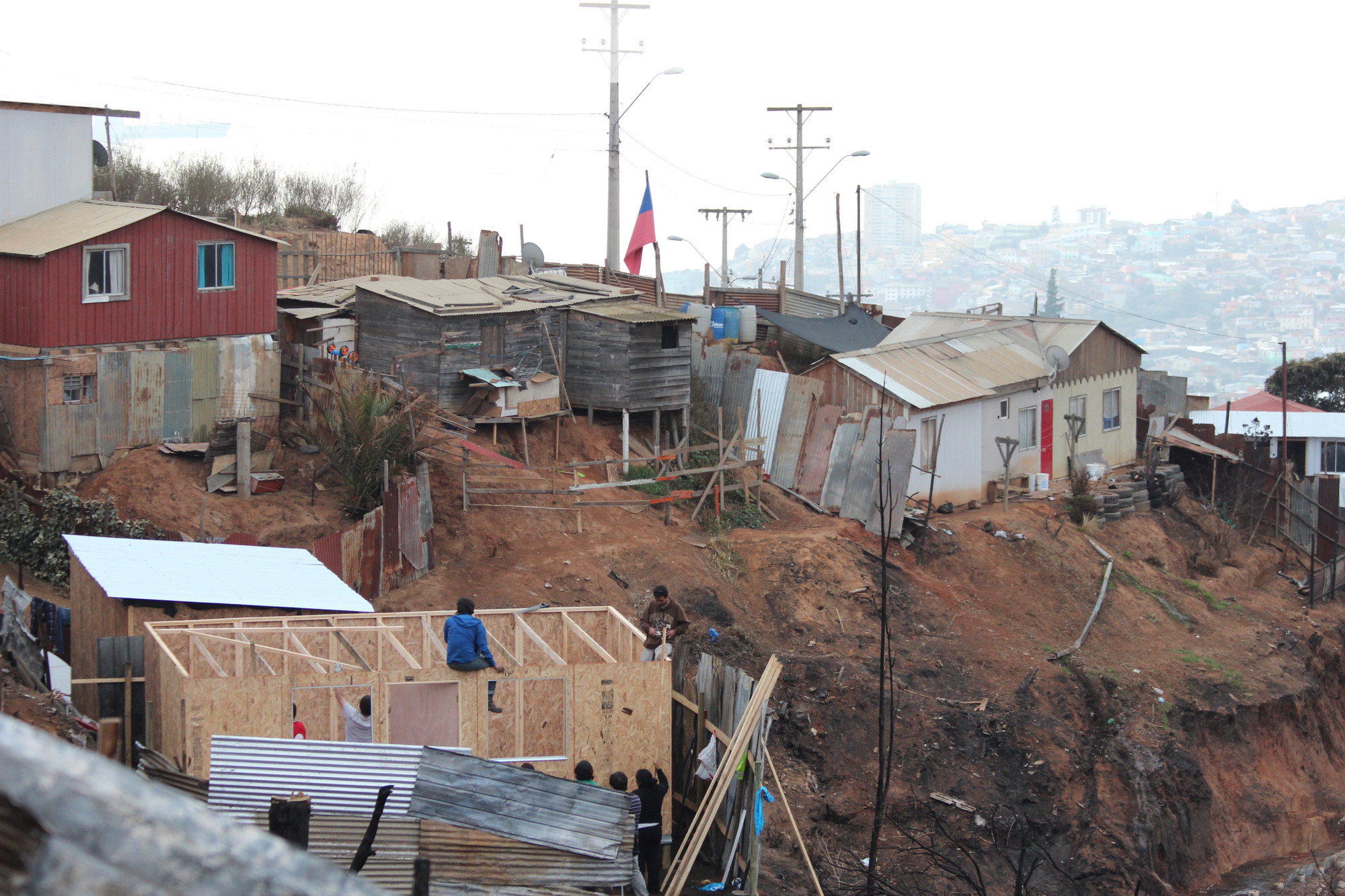 Galería de ¿Cómo es la arquitectura de una vivienda básica en Chile? - 11