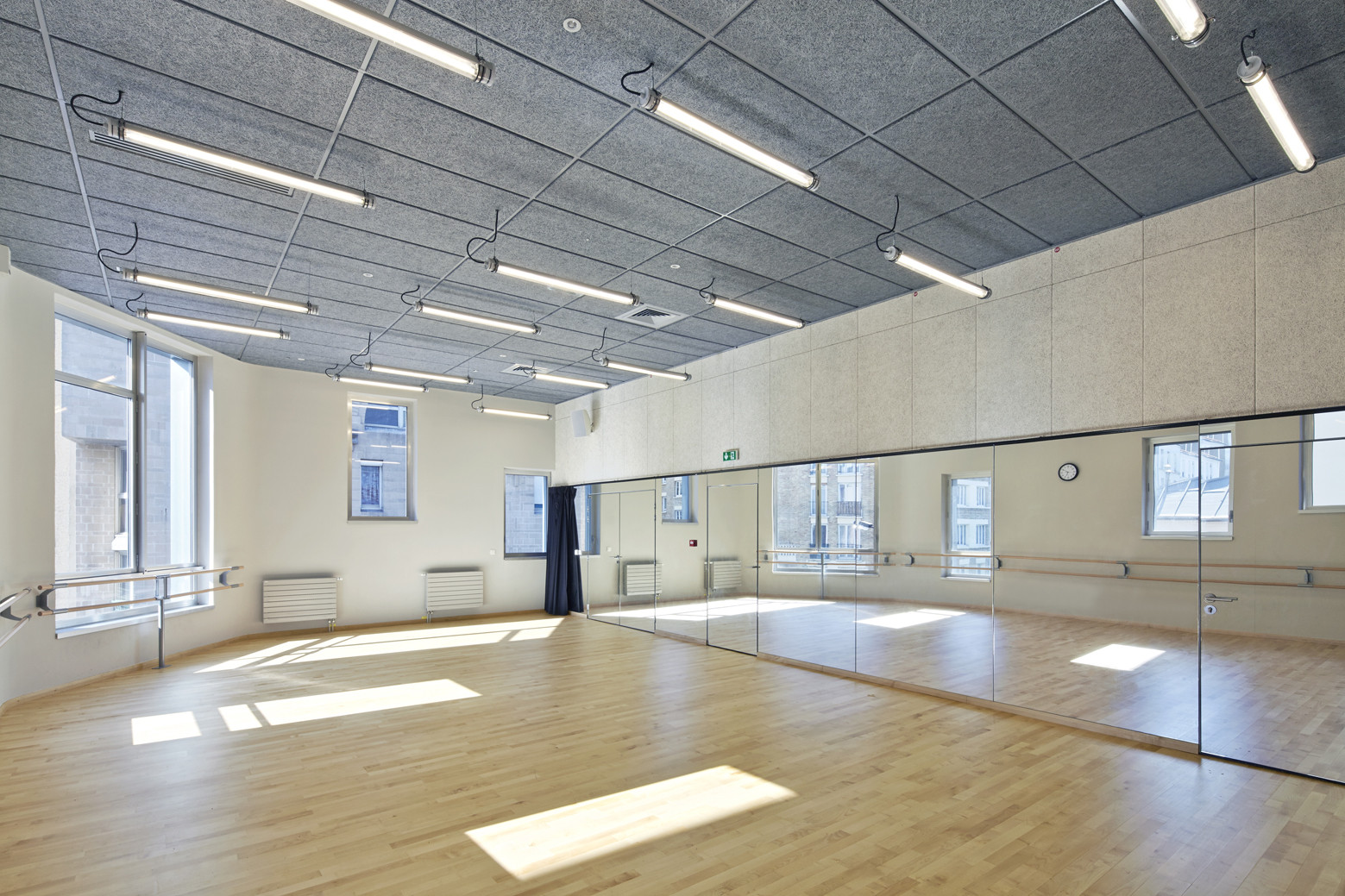 Gallery of The Victor Gelez Community Centre / Dumont Legrand ...