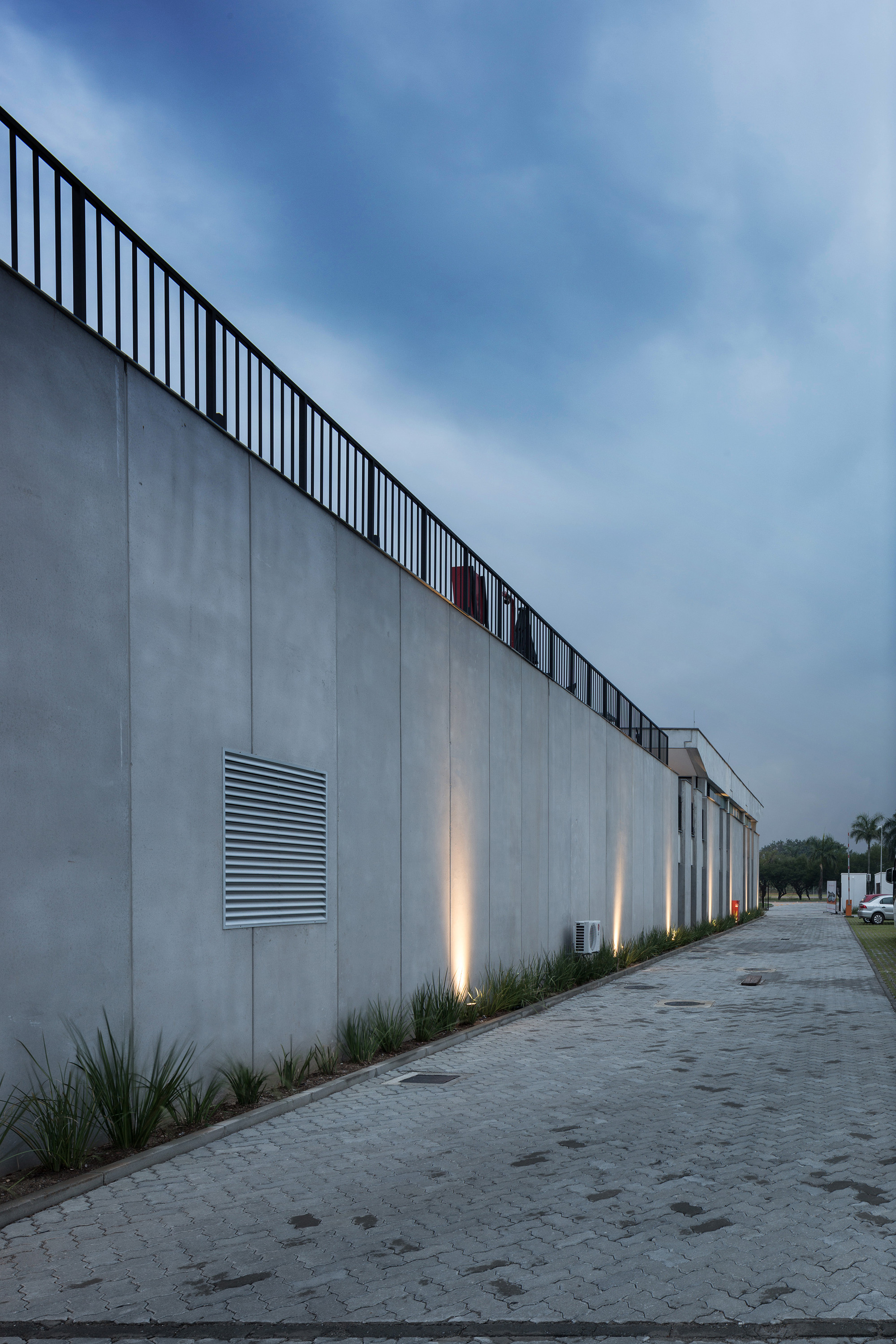 Galeria de Hotel Linx International Airport Galeão / OSPA Arquitetura e ...
