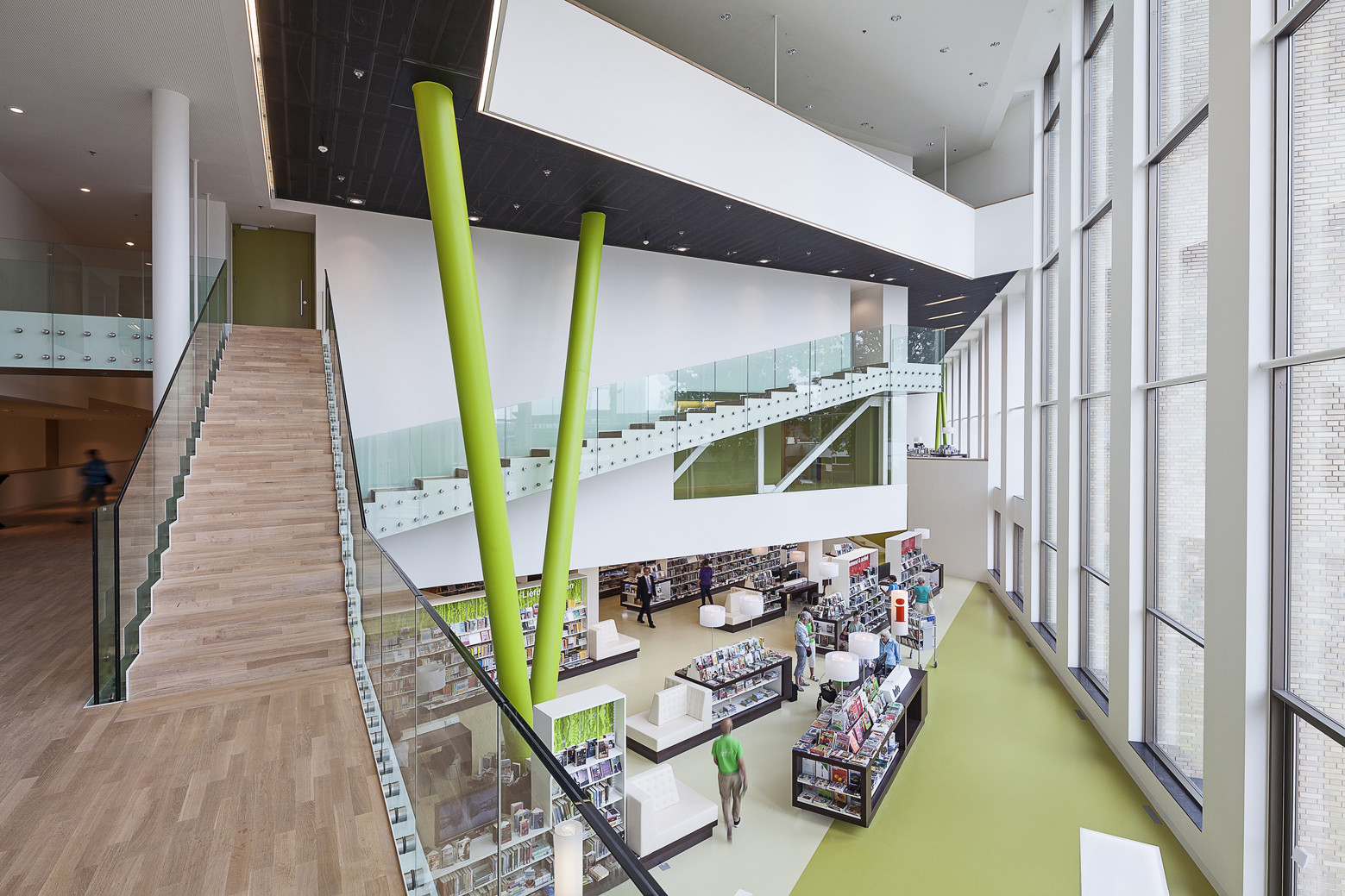 Gallery of Culture Complex De Nieuwe Kolk / De Zwarte Hond - 2