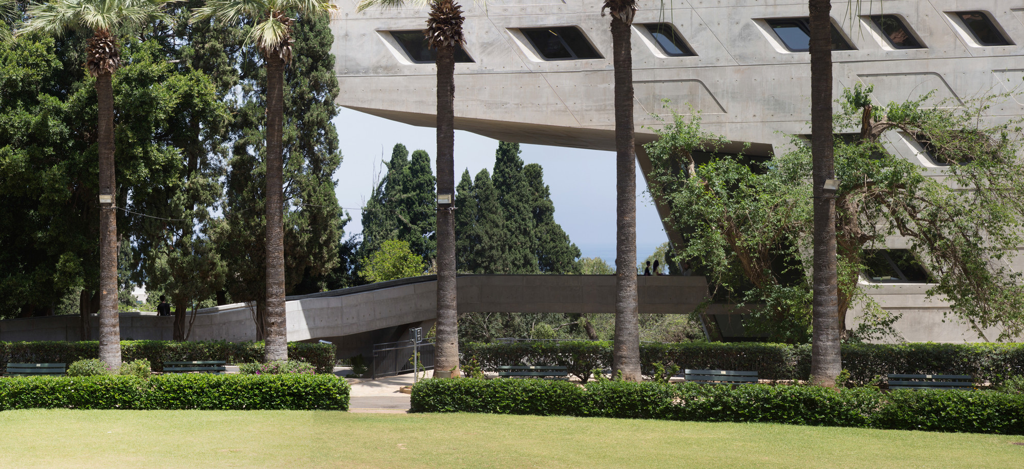Gallery of Issam Fares Institute – American University of Beirut / Zaha ...