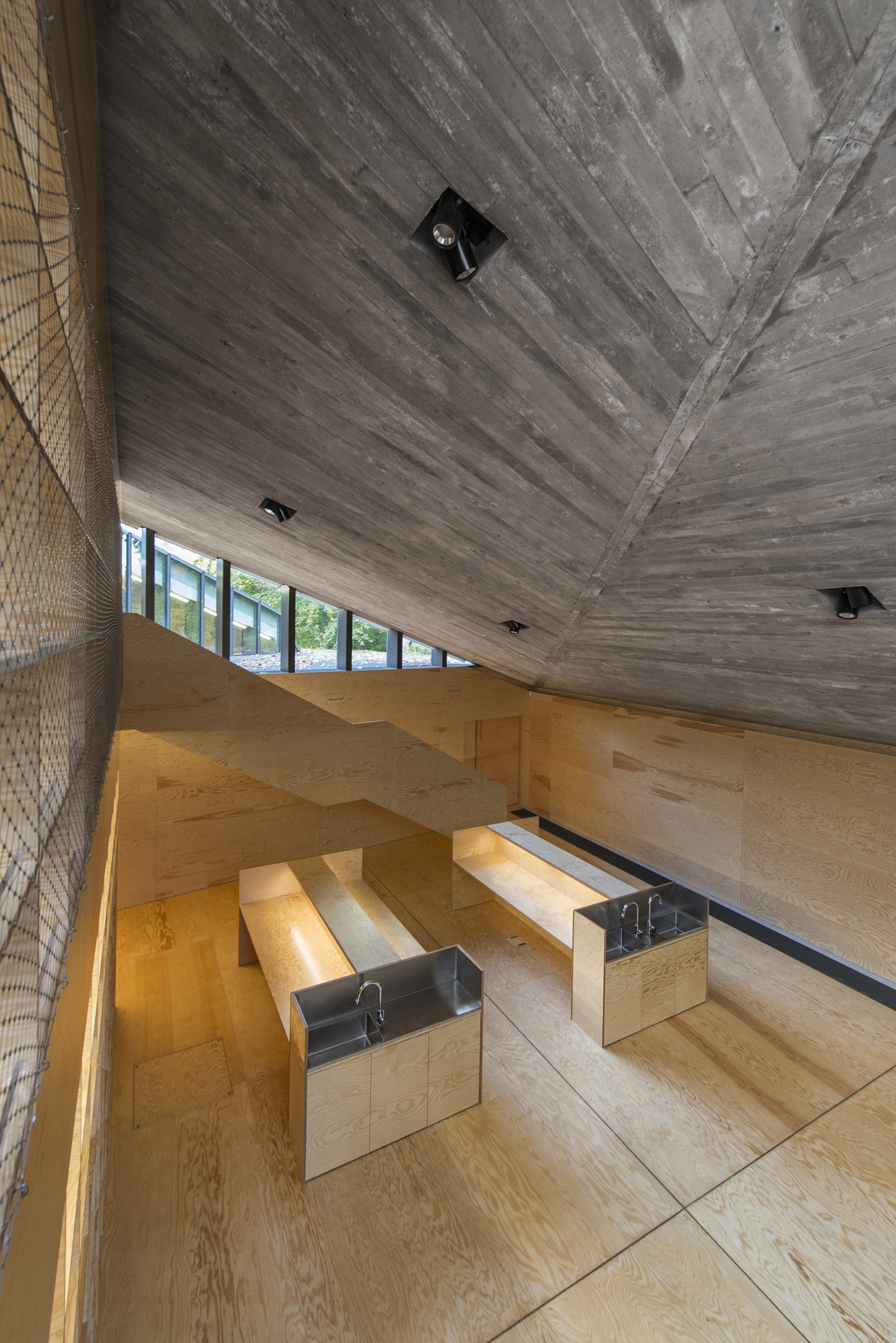 Galería de KCEV / Petr Hajek Architekti - 17