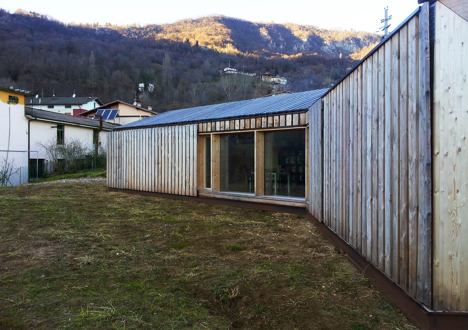 Gallery of Lineal House in Bione / estudoquarto - 5