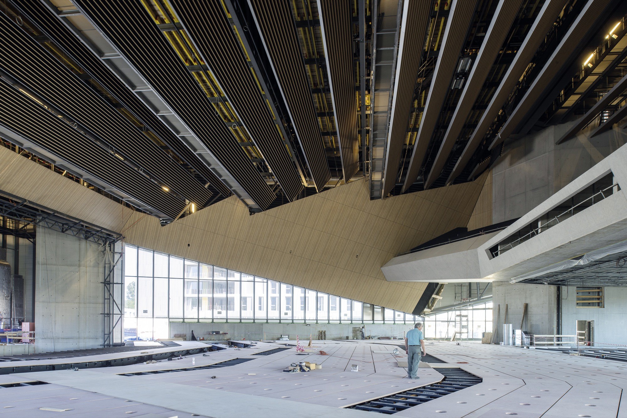 Gallery of EPFL QUARTIER NORD SwissTech Convention Center Retail and ...