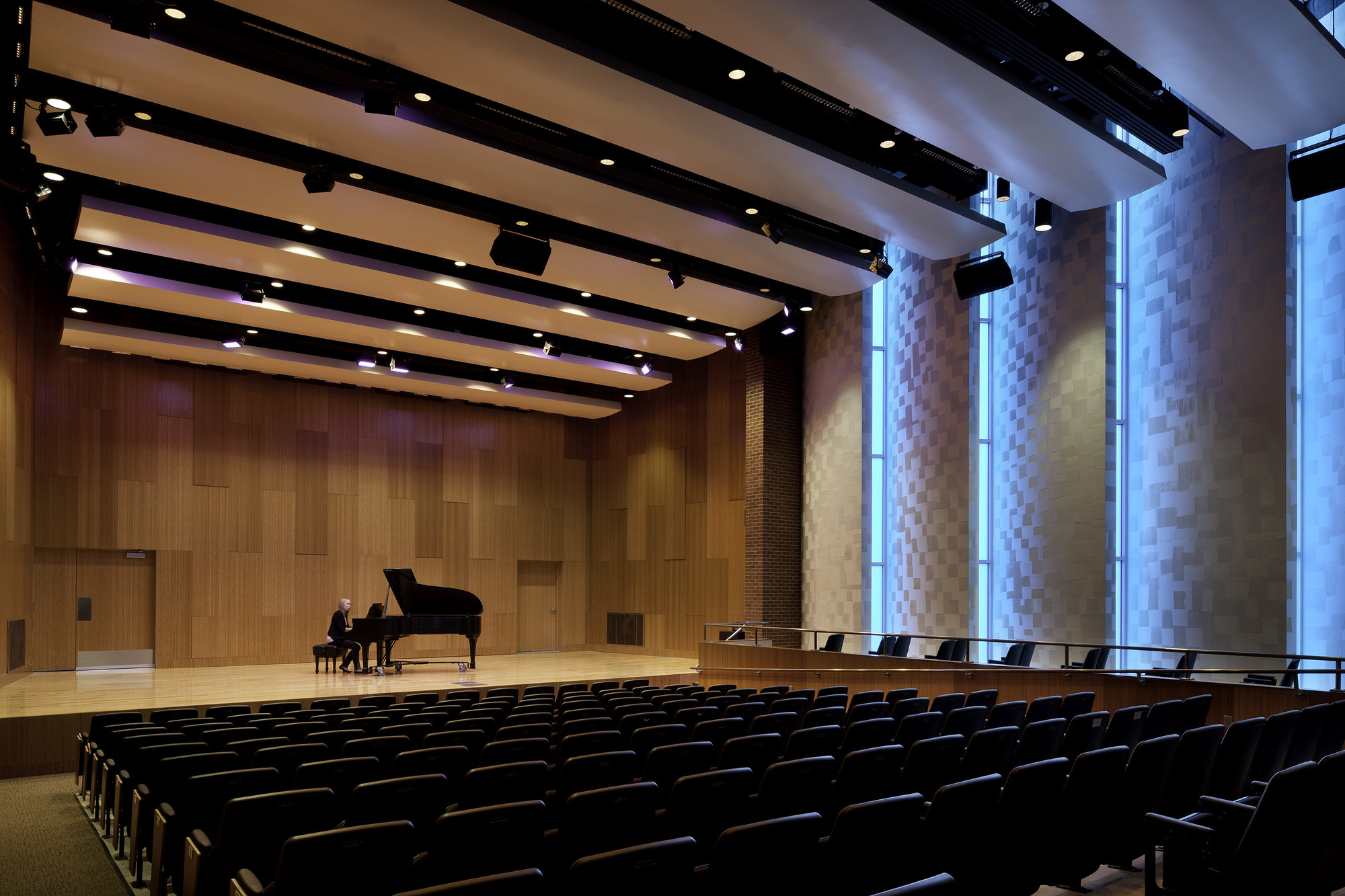 Gallery of Wenatchee Valley College Music and Arts Center / Integrus ...