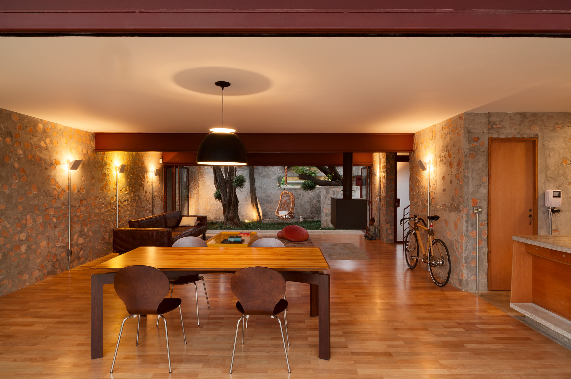 Gallery of Itobi House / Apiacás Arquitetos - 15