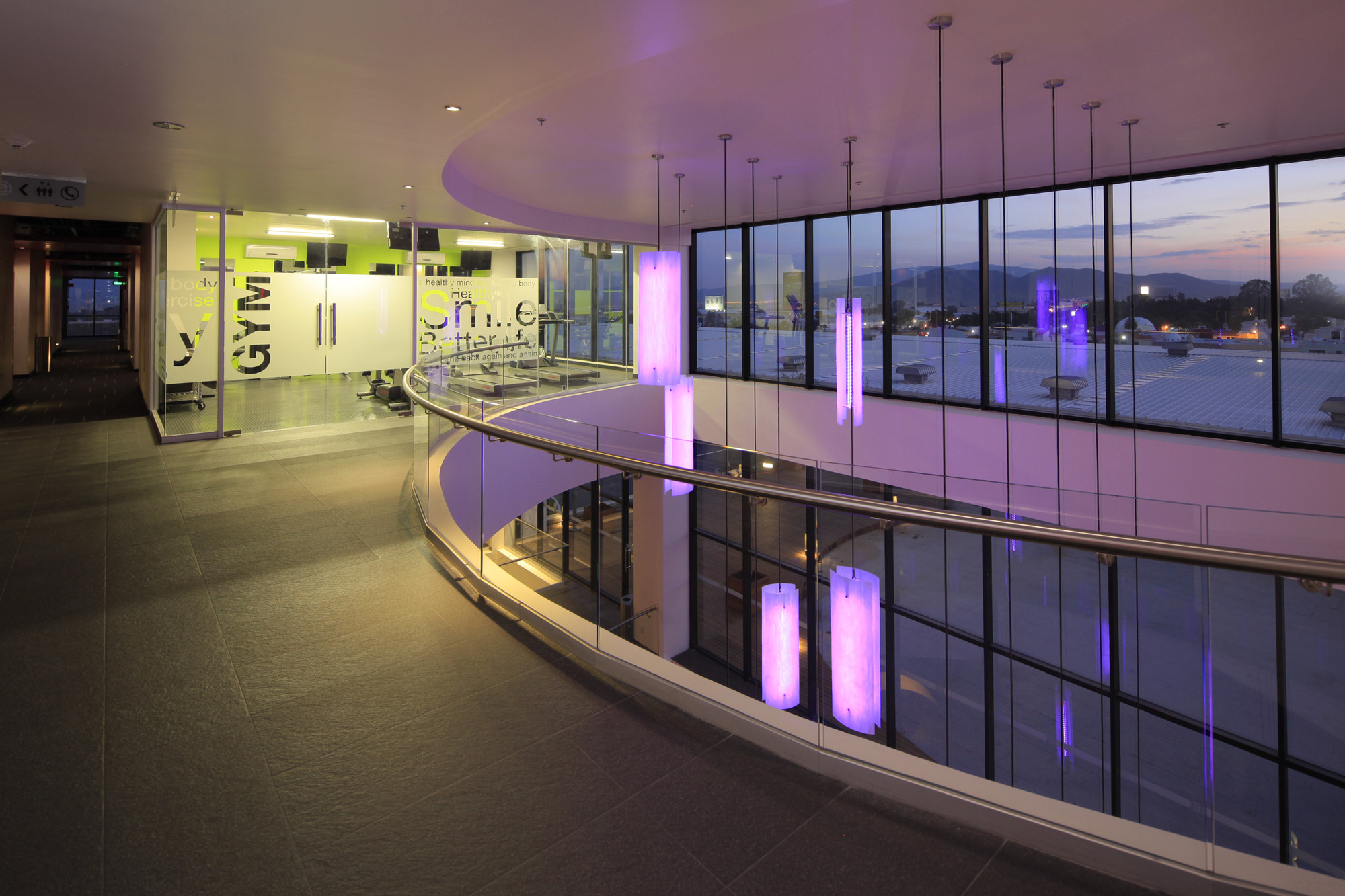 Galería de Hotel Ramada Encore Guadalajara / Echauri Morales ...