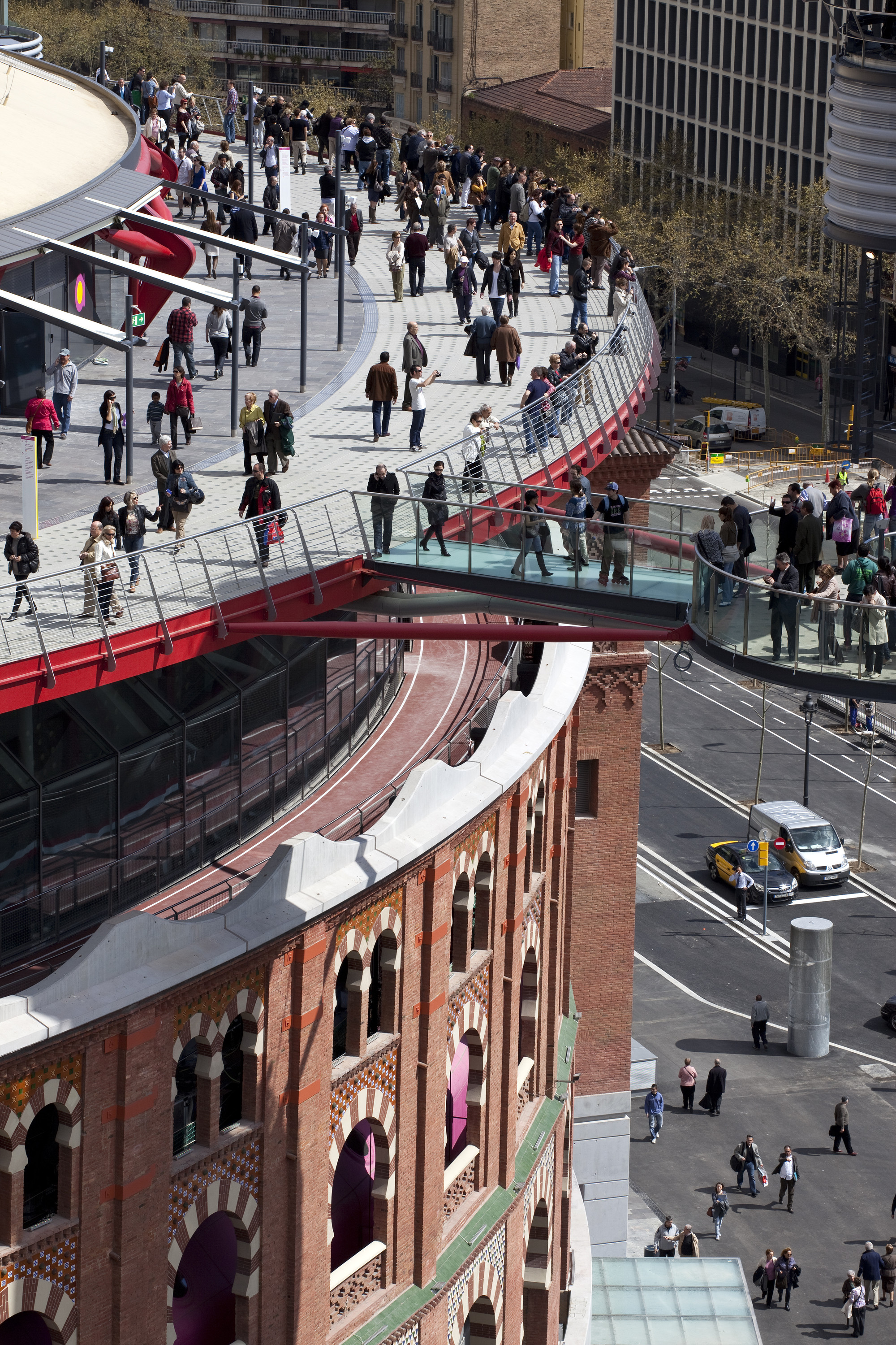 Gallery of Las Arenas / Richard Rogers + Alonso y Balaguer - 2
