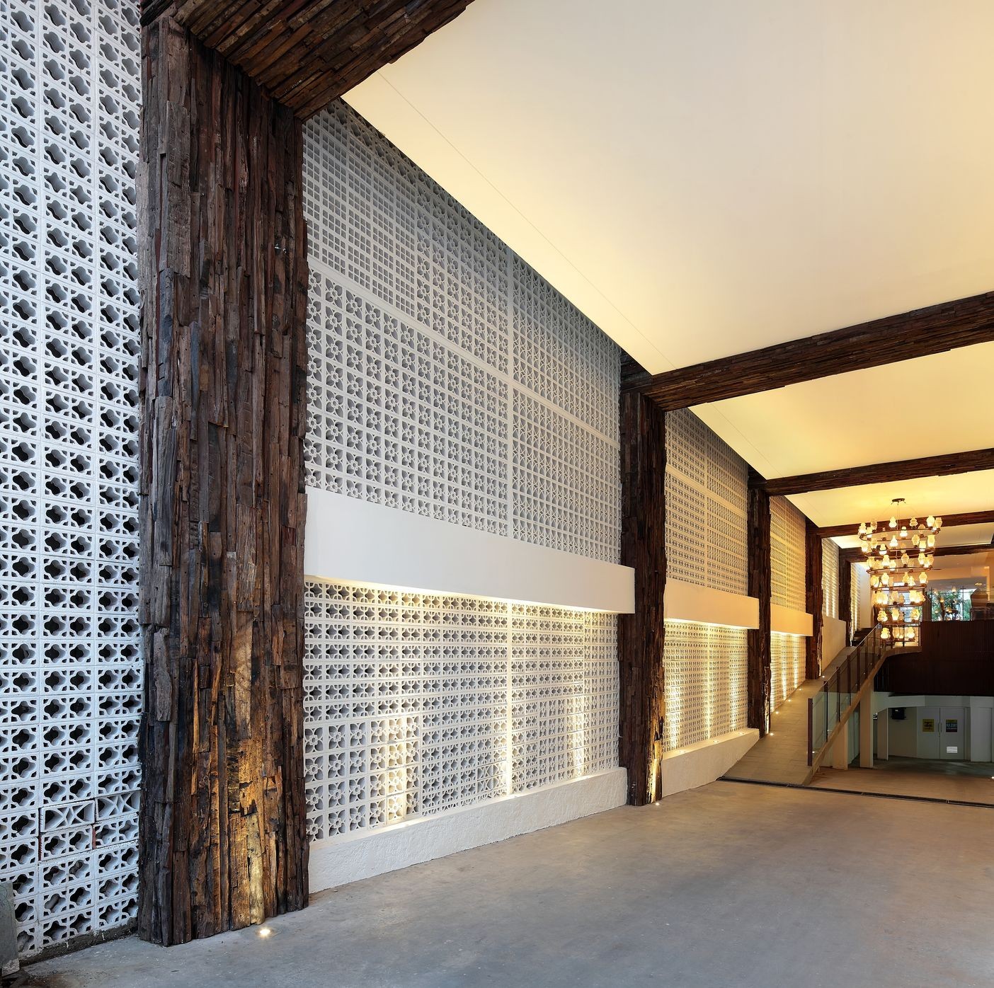 Galeria de Akmani Legian / TWS Partners - 4