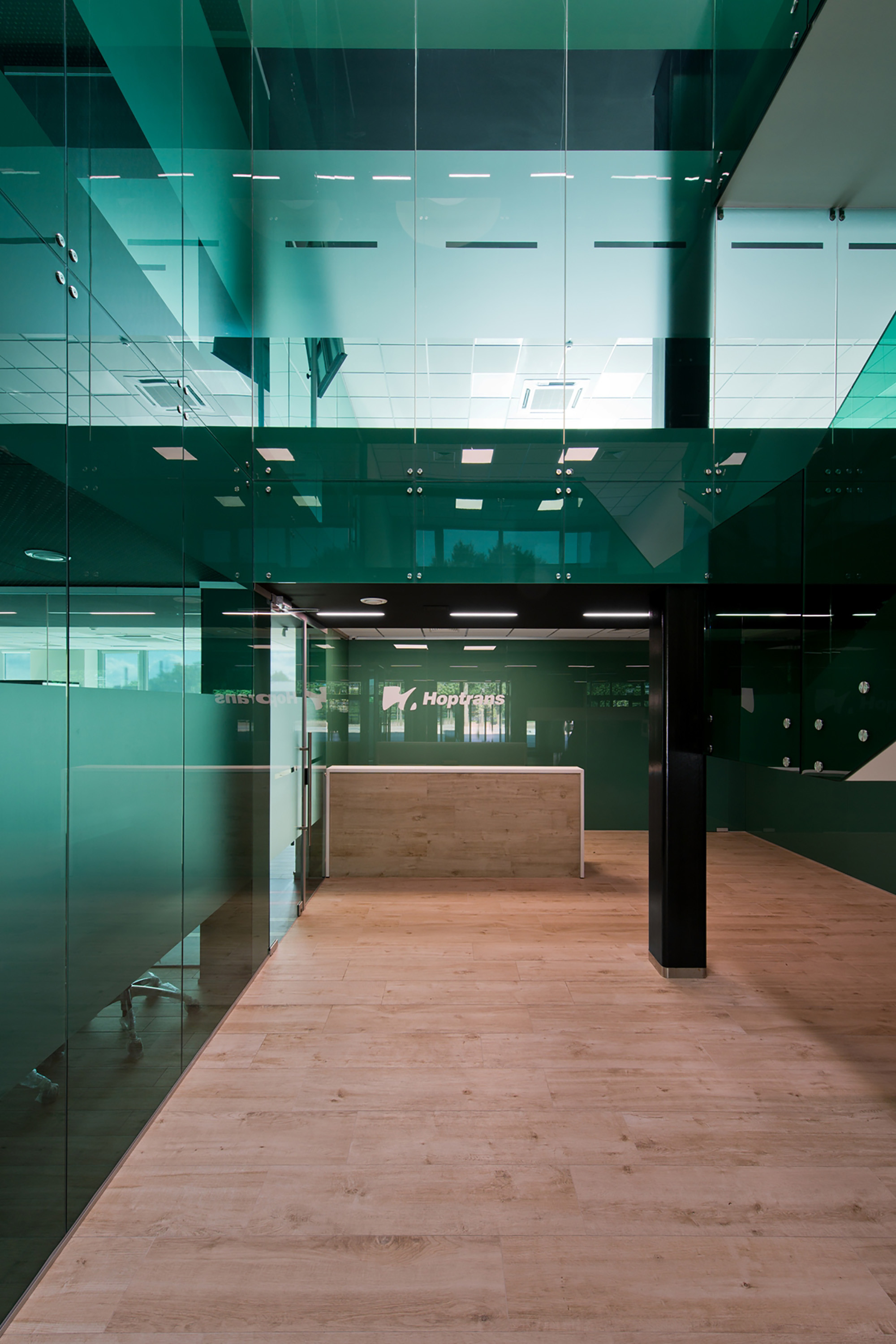 Gallery of Transport and Logistic Company Office building / 4PLIUS ...