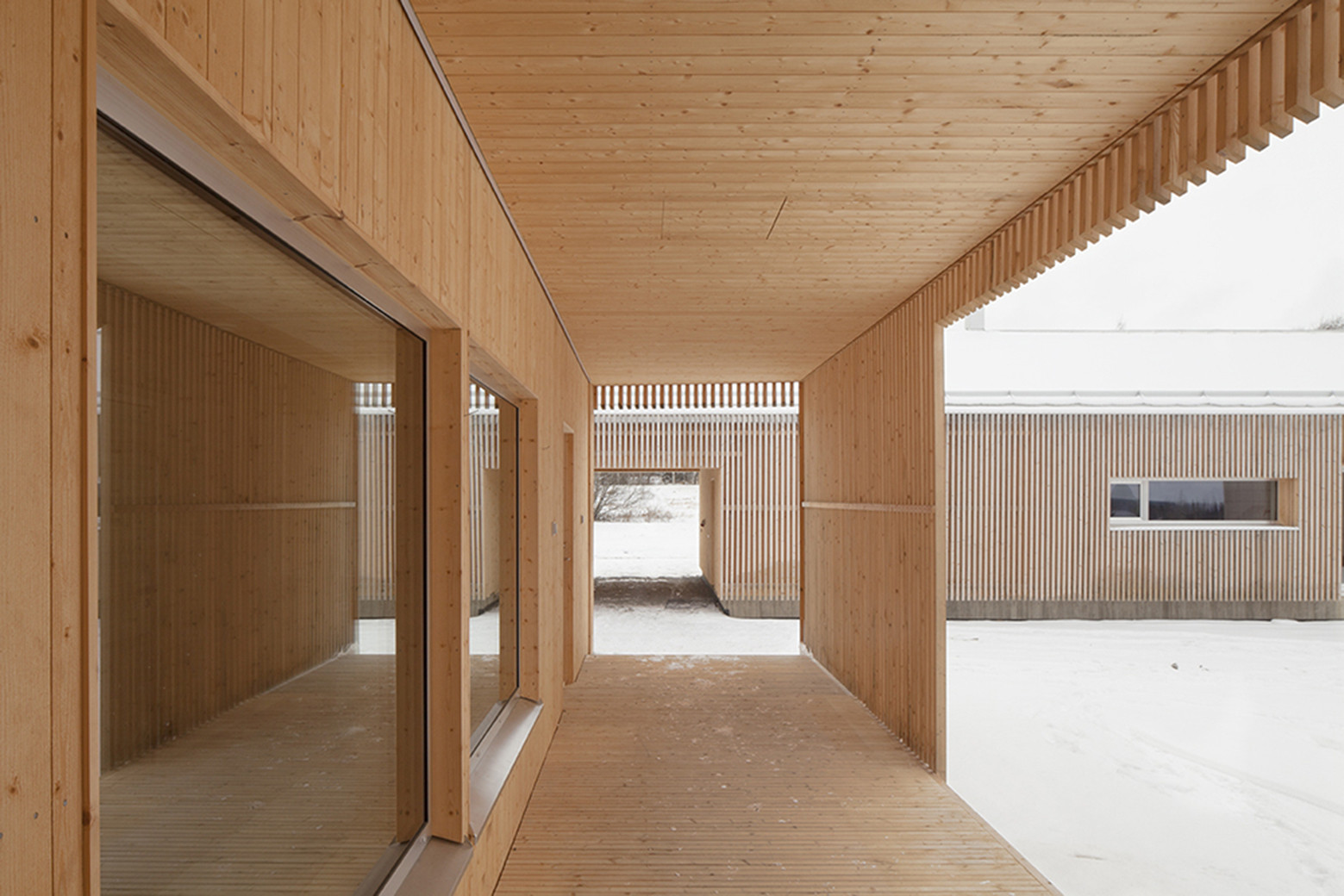 Gallery of House Riihi / OOPEAA - 3