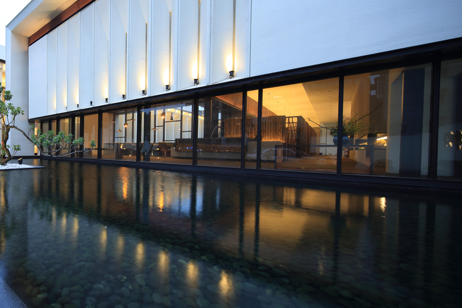 Gallery of Exquisite Minimalist / Arcadian Architecture+Design - 20