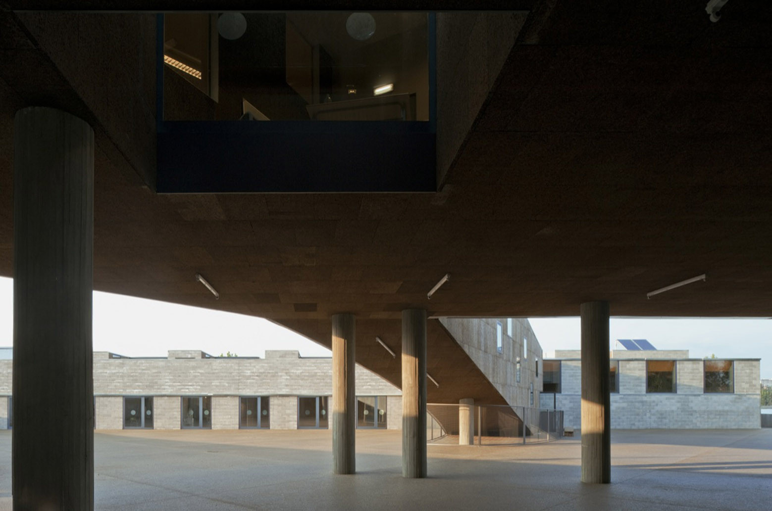 Gallery of Leça do Balio School / aNC arquitectos - 5
