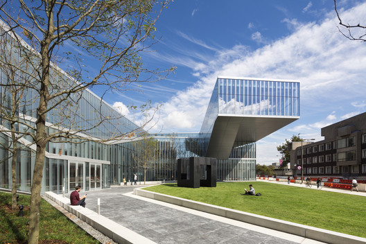 World Photo Day: ESTO by Weiss/Manfredi | ArchDaily
