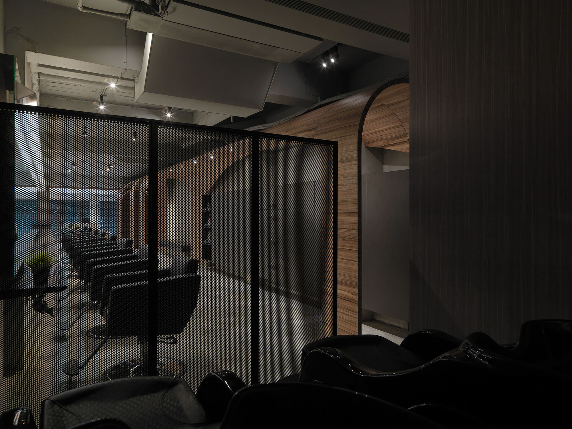 Gallery of How Fun Hair Salon / JC Architecture - 9